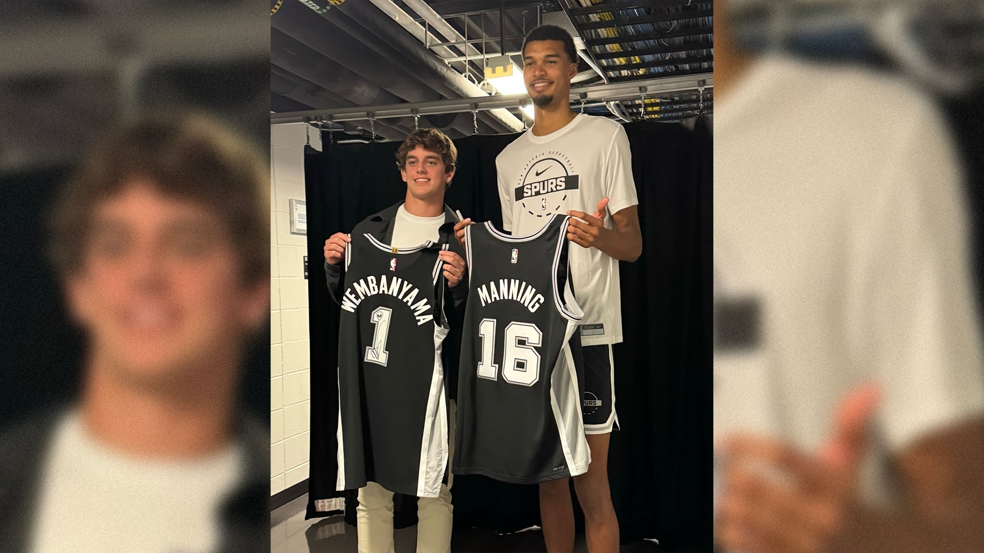Arch Manning, Victor Wembanyama Pose for Jersey Swap Photo as Texas CFB ...