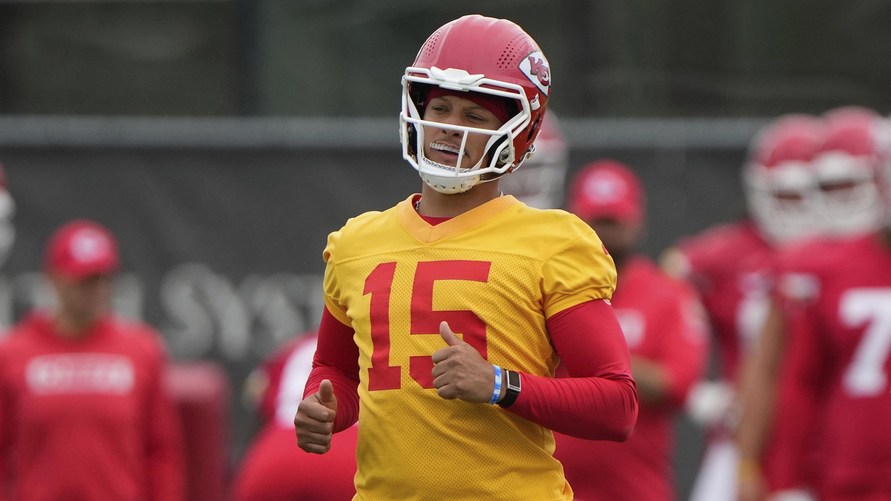 Patrick Mahomes, Josh Allen, Joe Burrow and Top NFL QB Rankings by ...
