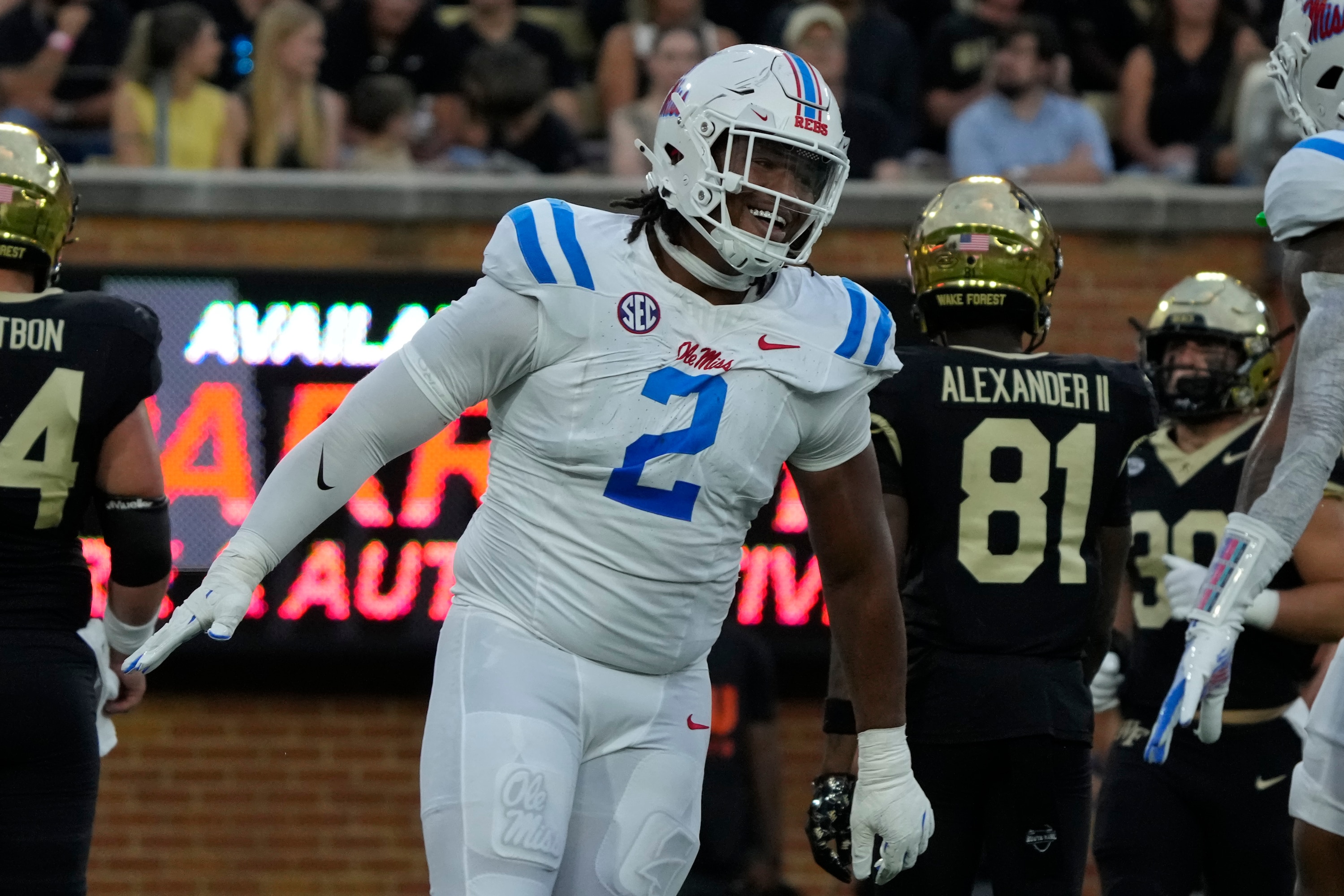 Walter Nolen Reportedly 'Red-Hot' NFL Draft Riser, Focus of 'Rampant ...