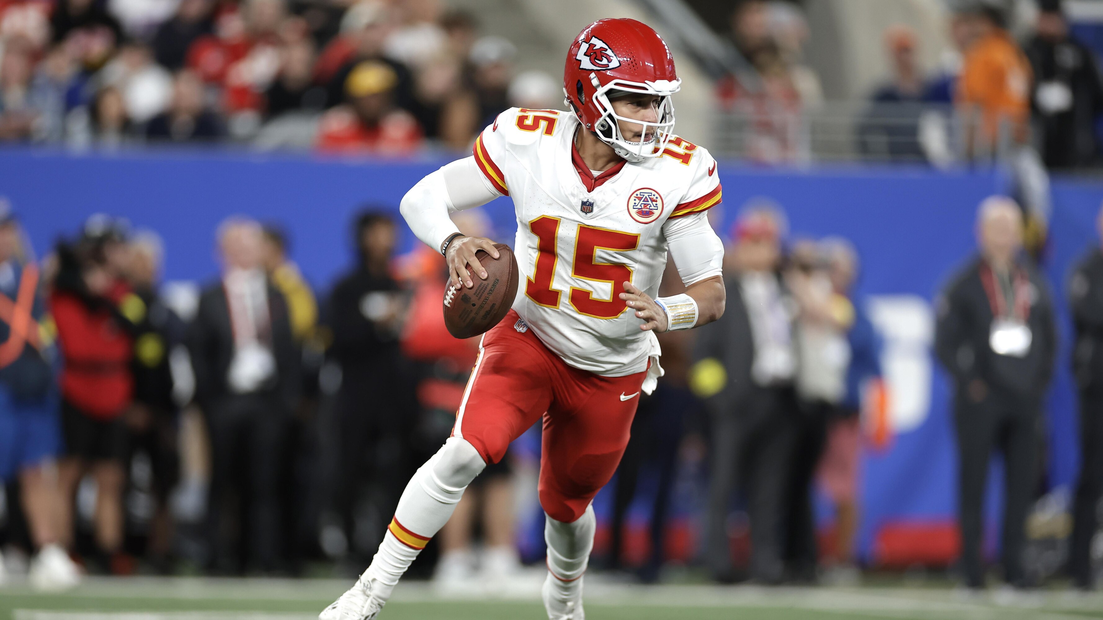 Patrick Mahomes-Tyquan Thornton Connection Excites NFL Fans as Chiefs ...