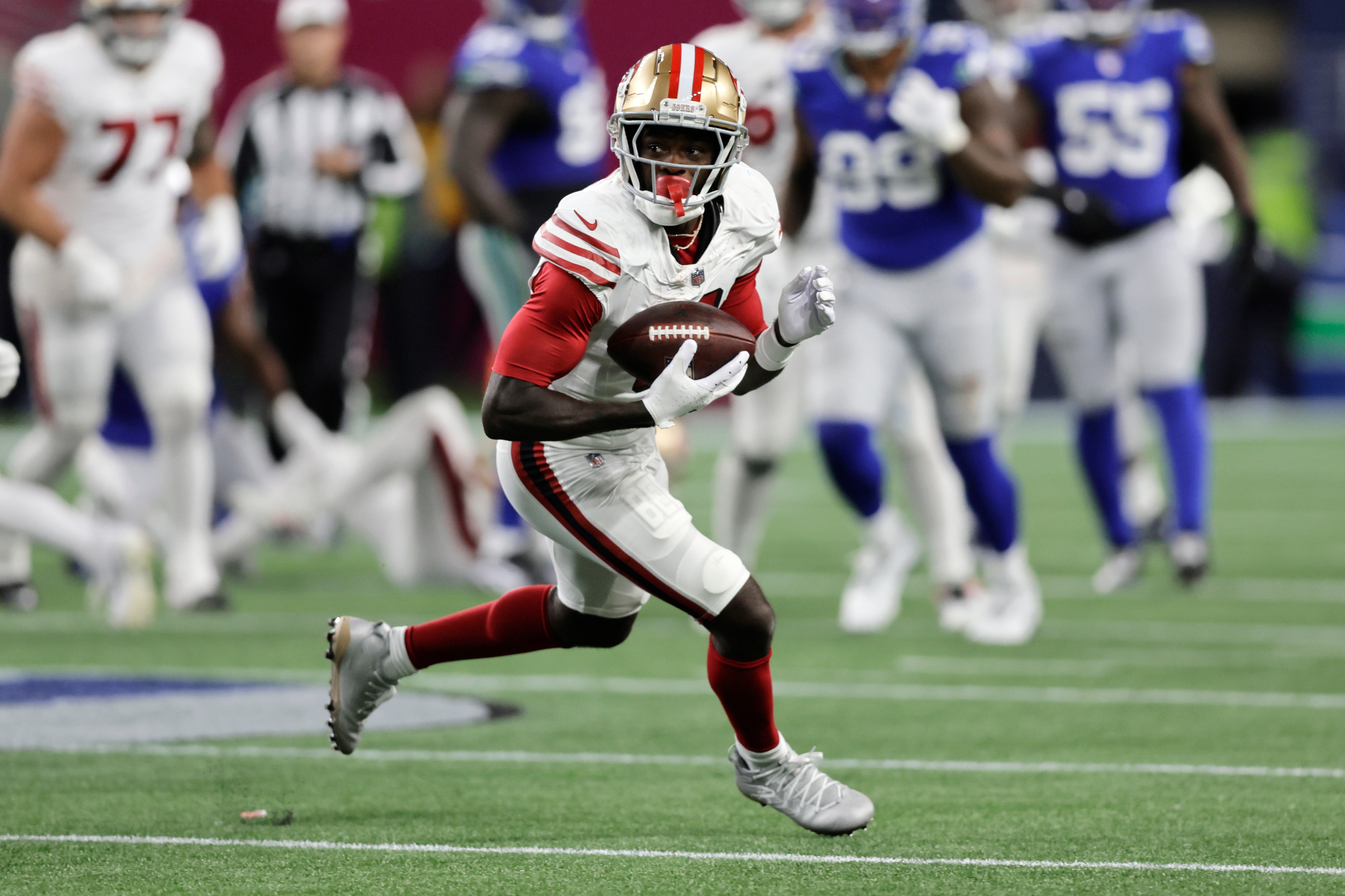 Brandon Aiyuk Rips 49ers Trade Rumors During Injury, 'Couldn’t Walk for ...