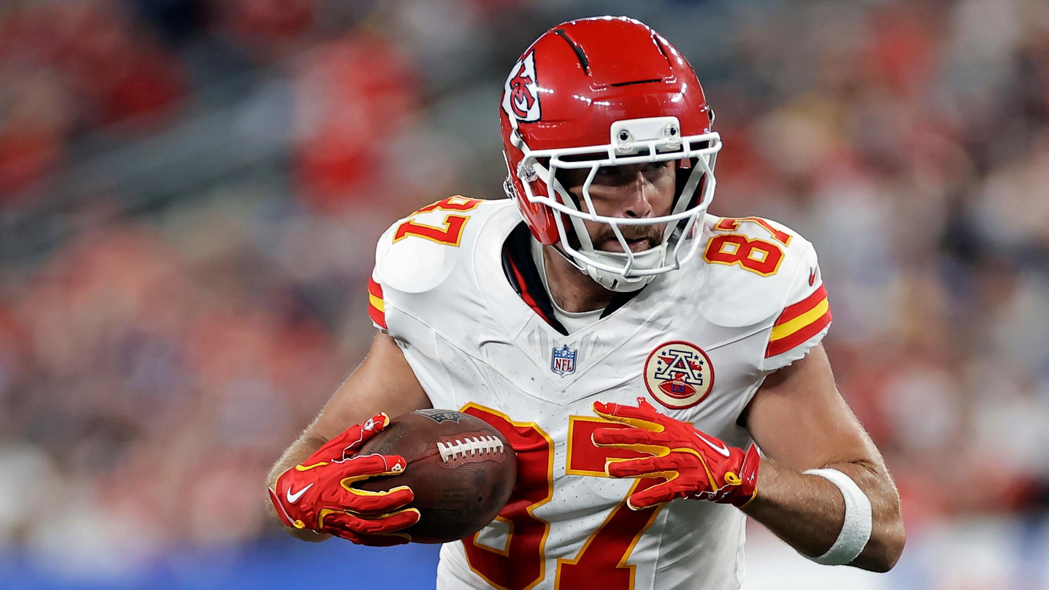 Travis Kelce Downplays Heated Andy Reid Exchange During Chiefs-Giants ...