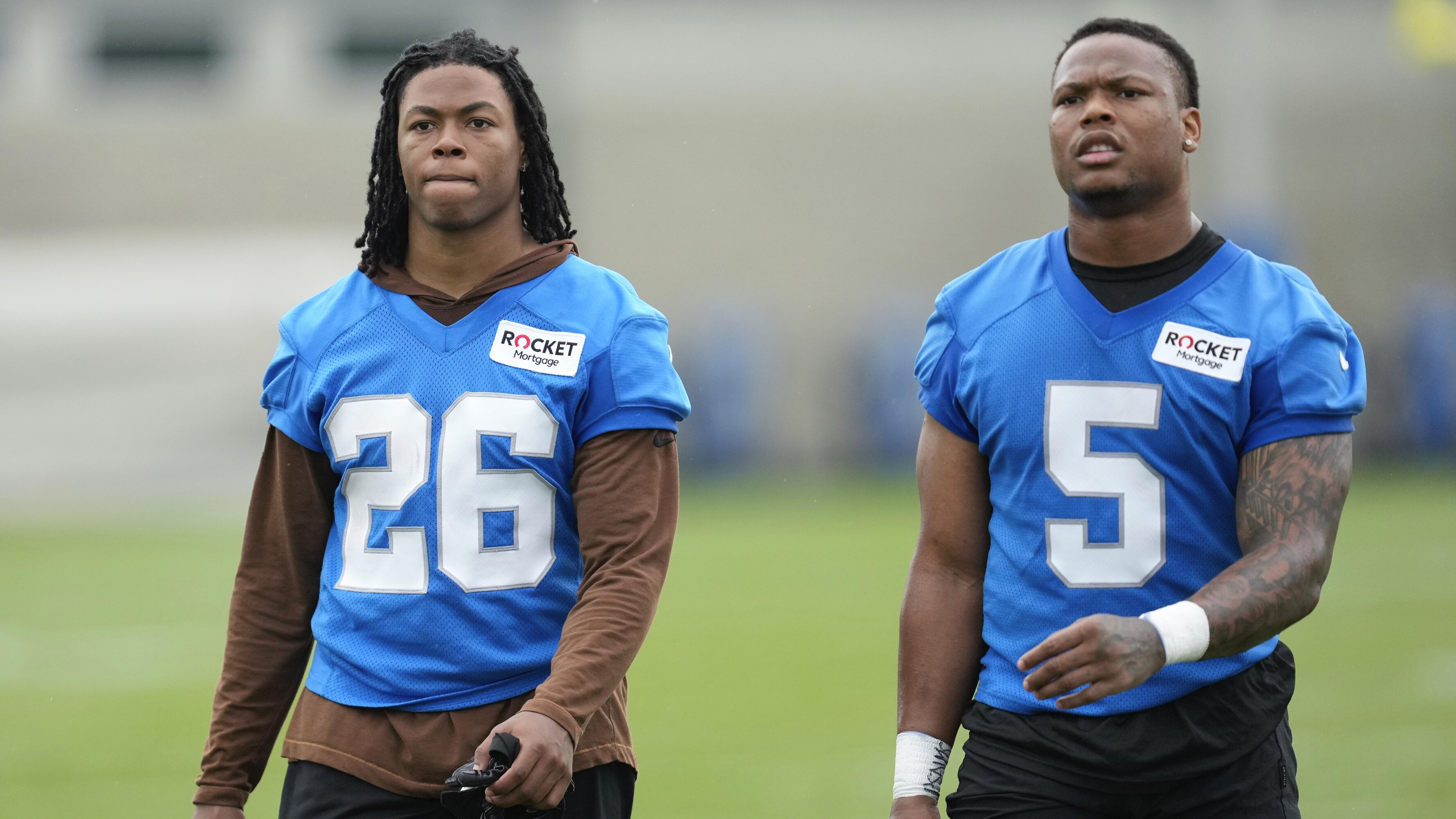 Jahmyr Gibbs Posts Crying 'Sonic and Knuckles' Photo After David ...