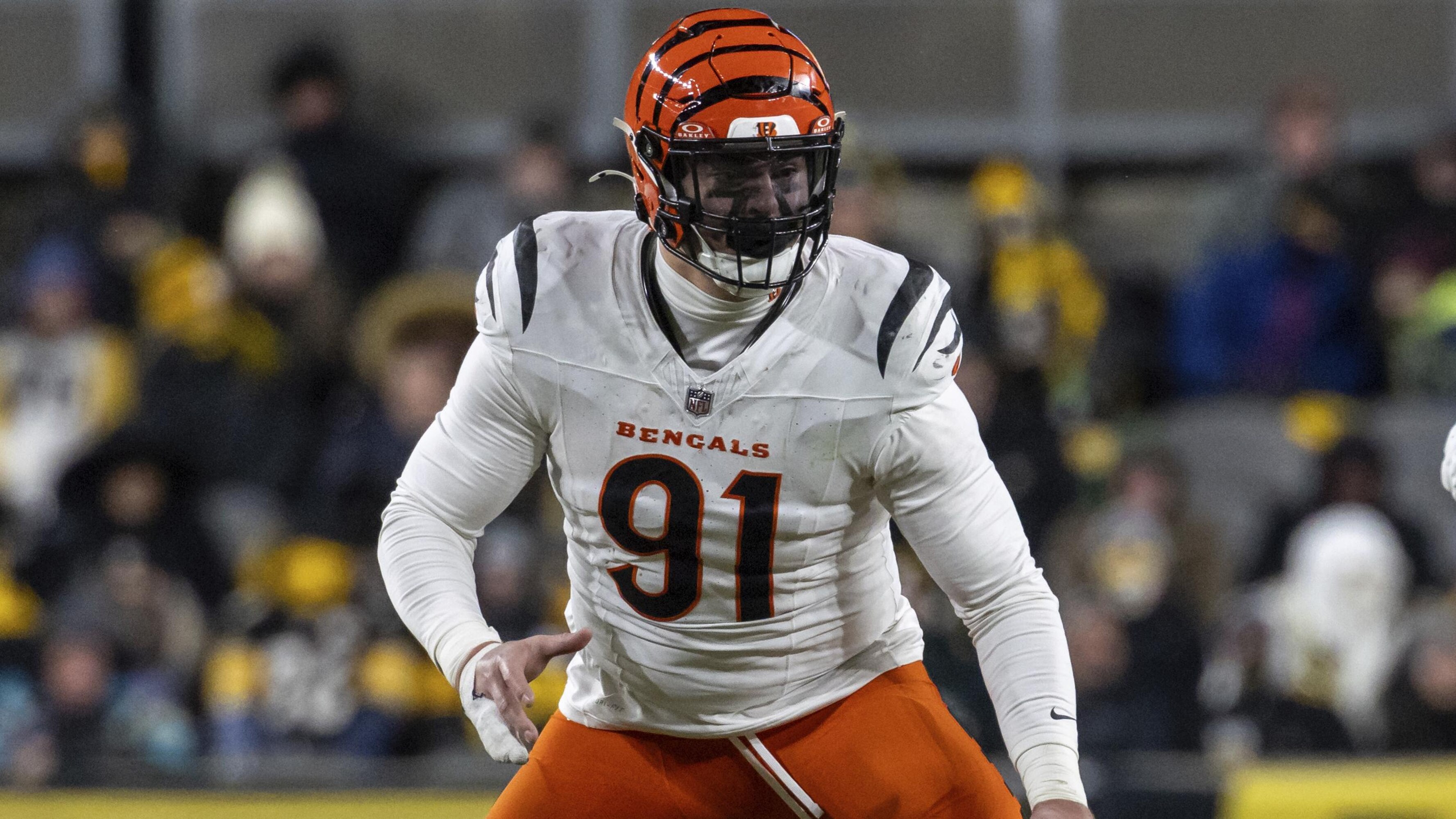 Grading 2026 NFL Free-Agency Signings and Trades for Day 3 of Tampering ...