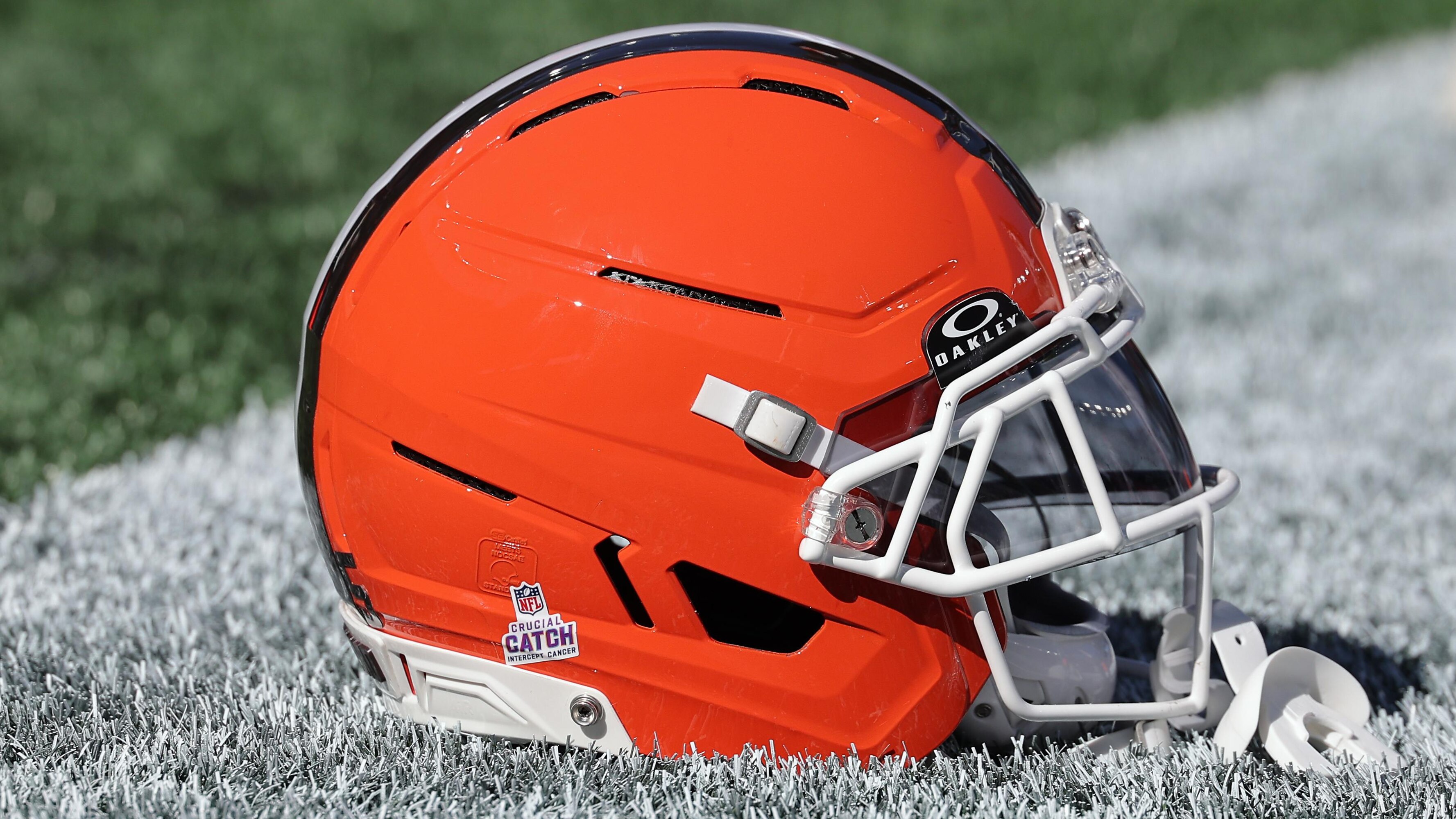 Browns Drop 'Origins' Helmet in Trending Photo for 2026 April Fools' Prank
