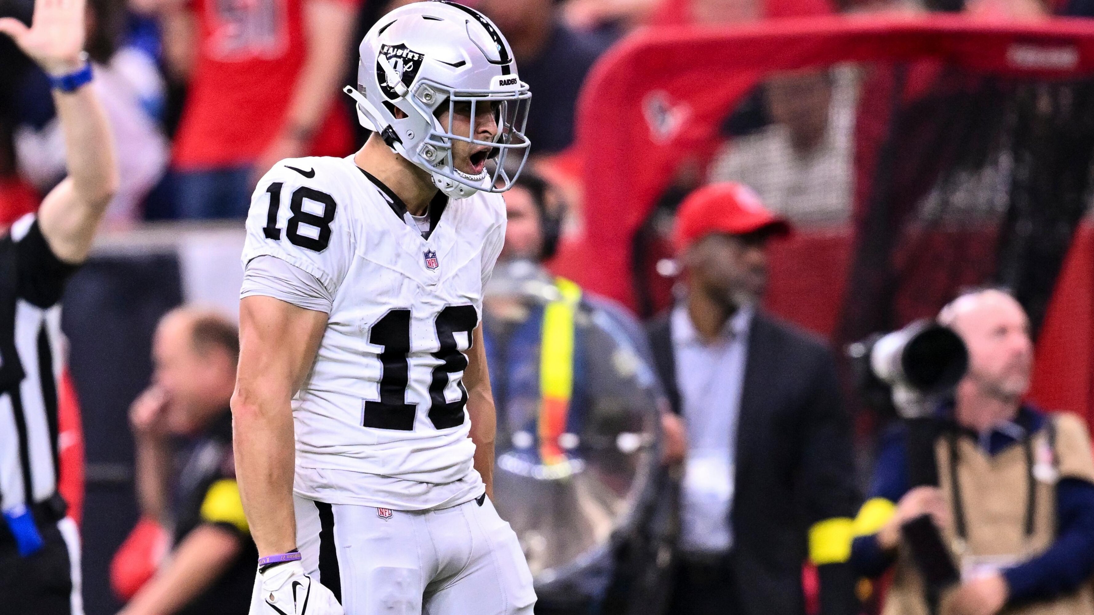 8 Second-Year NFL Players Who Should Take on Bigger Roles in 2026 Season