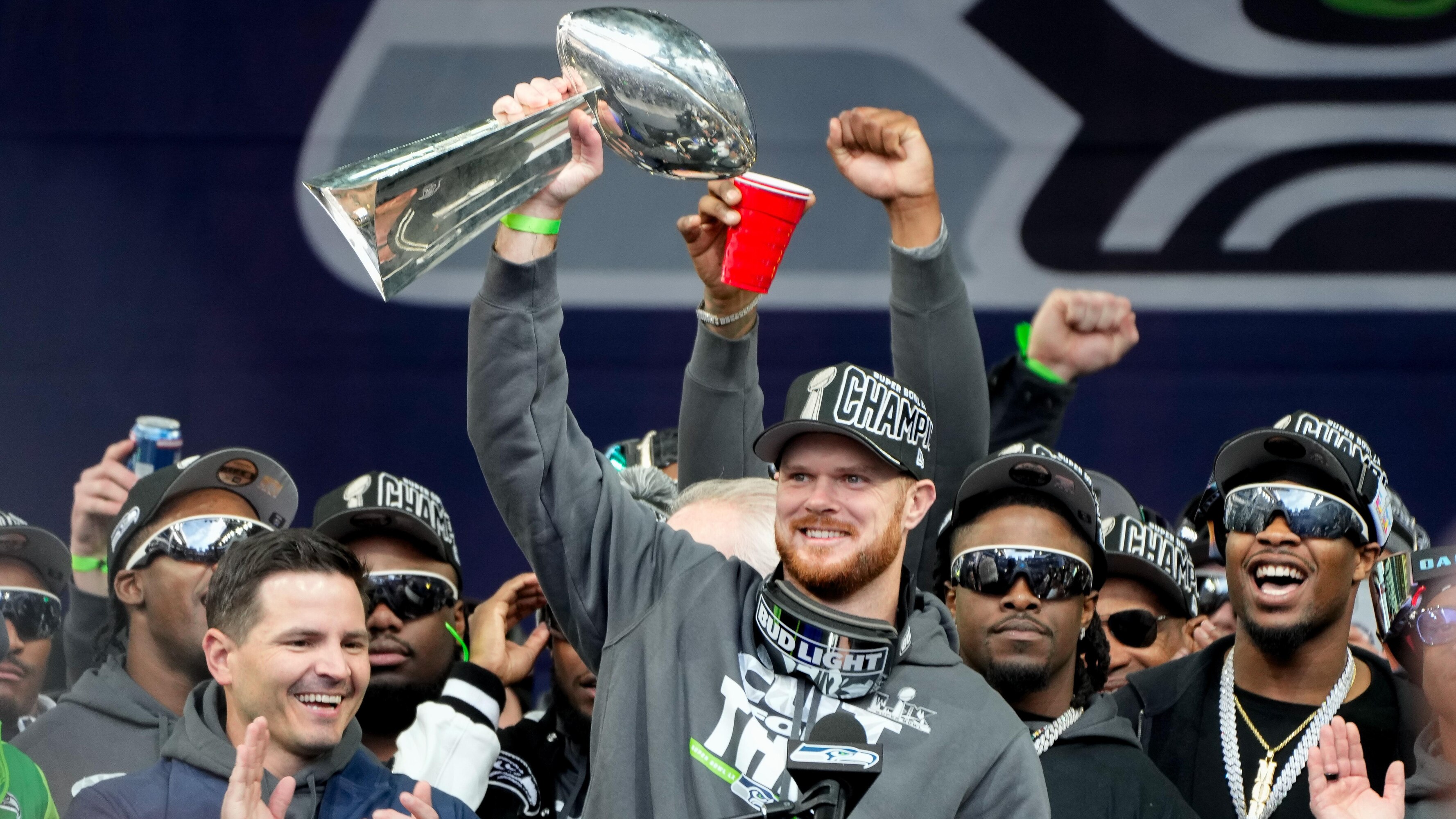 Sam Darnold & Katie Hoofnagle Get Married, Josh Allen, Hailee Steinfeld ...