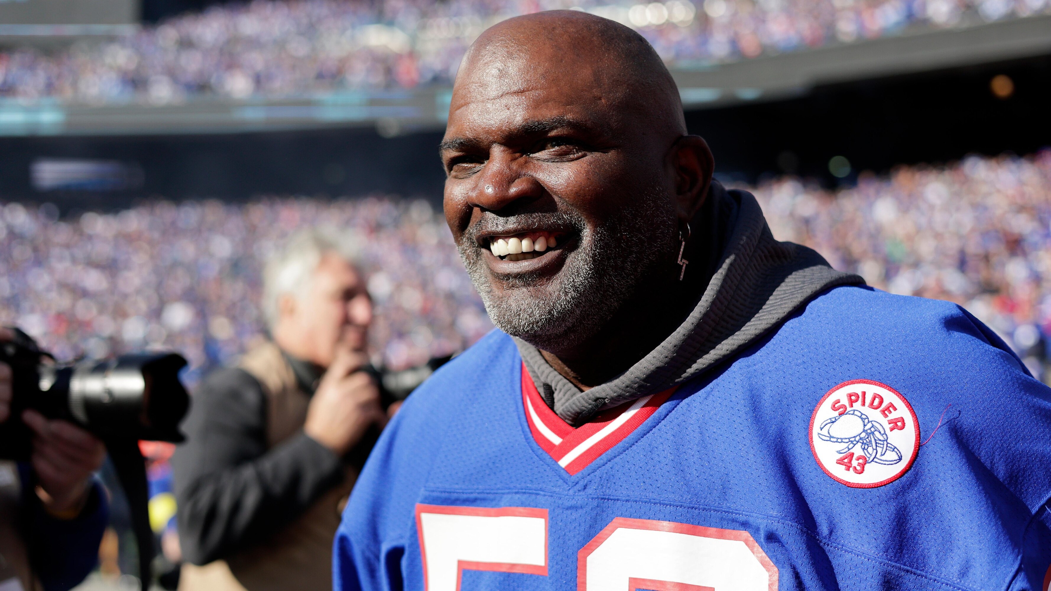 Lawrence Taylor Released from Hospital After Giants Hall of Famer's ...