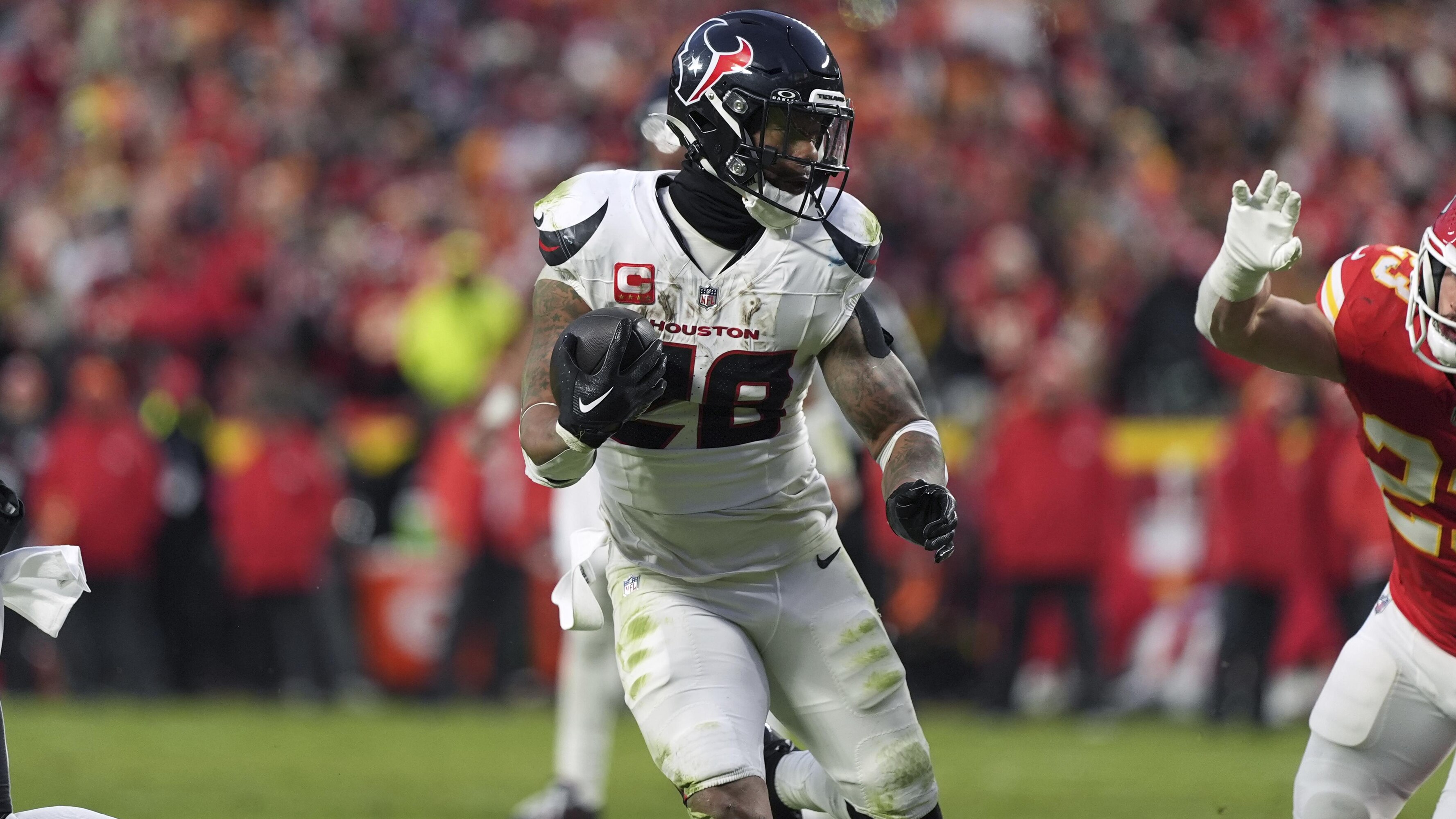 Joe Mixon, Austin Ekeler's Best Landing Spots After 2026 NFL Draft