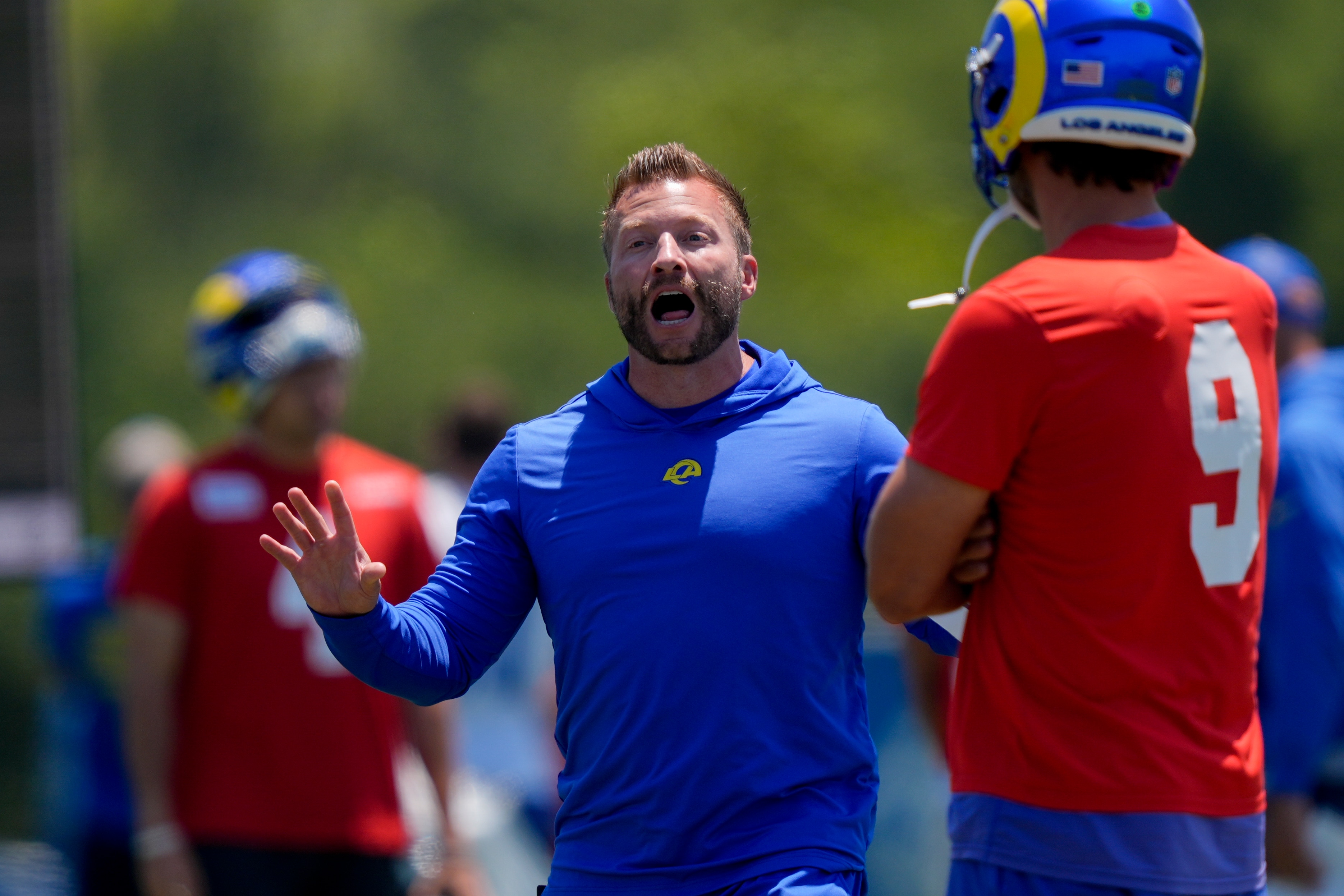 Rams Will Hold Mandatory Minicamp in Hawai'i, 1st NFL Team to Have Camp ...