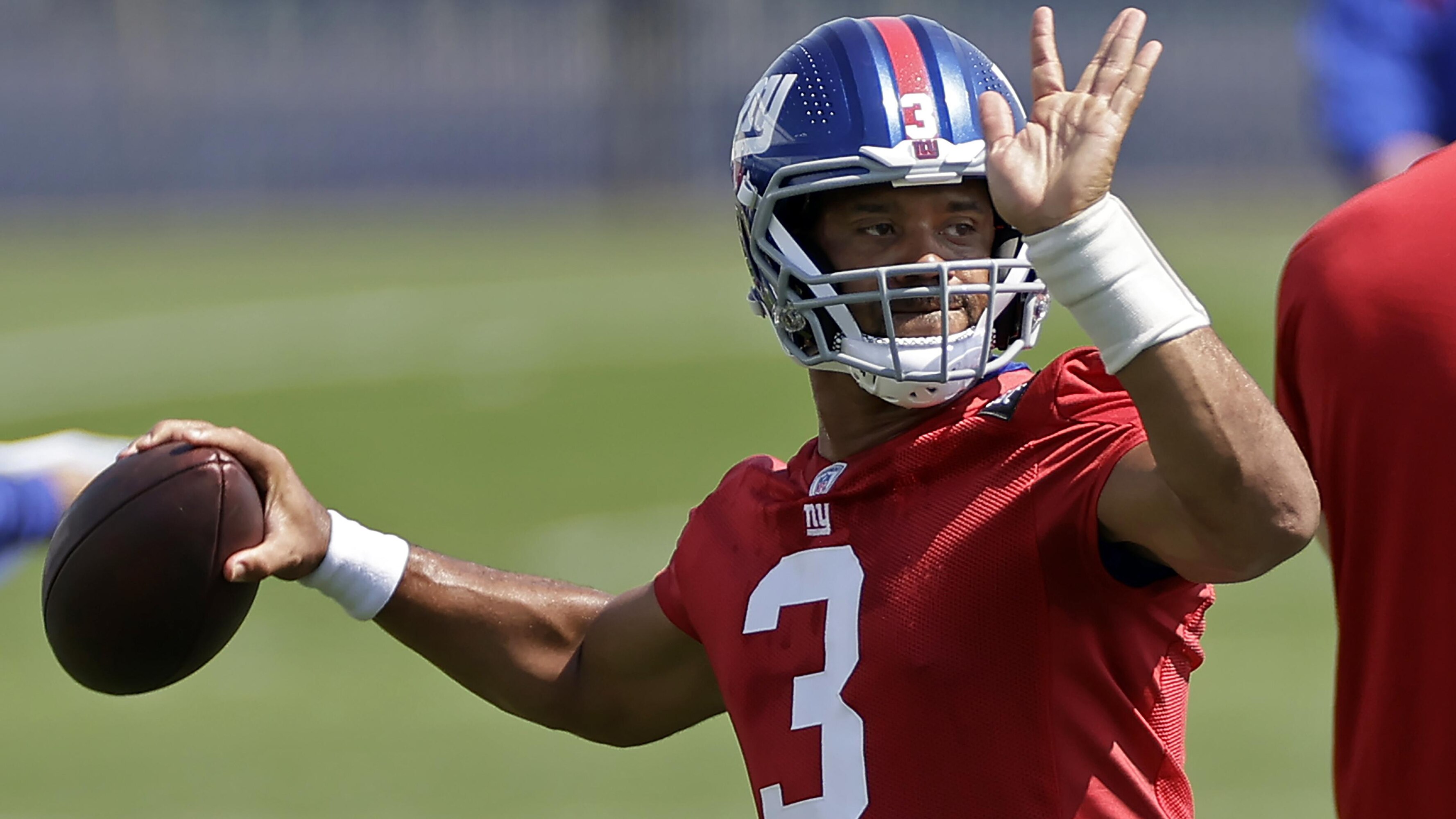 Russell Wilson Named Giants' QB1 by Brian Daboll, Says Dart, Winston Are 'Competing'