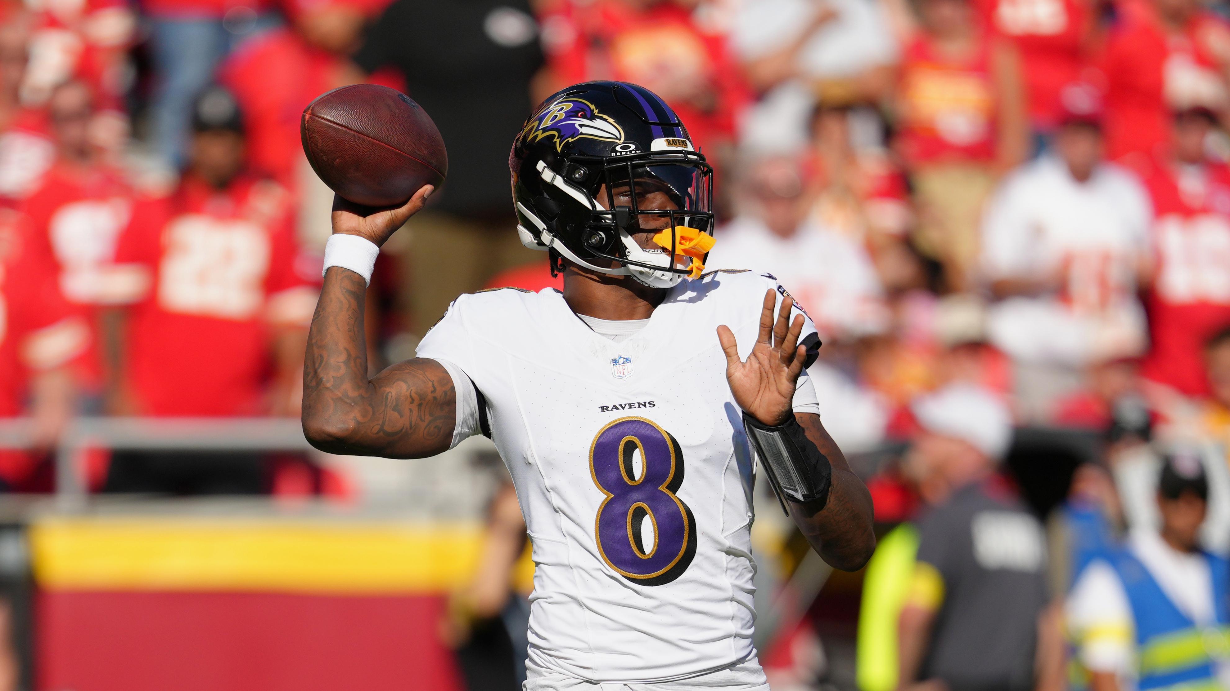 Ravens' Lamar Jackson Reportedly Expected to Be Out vs. Rams, Latest on ...