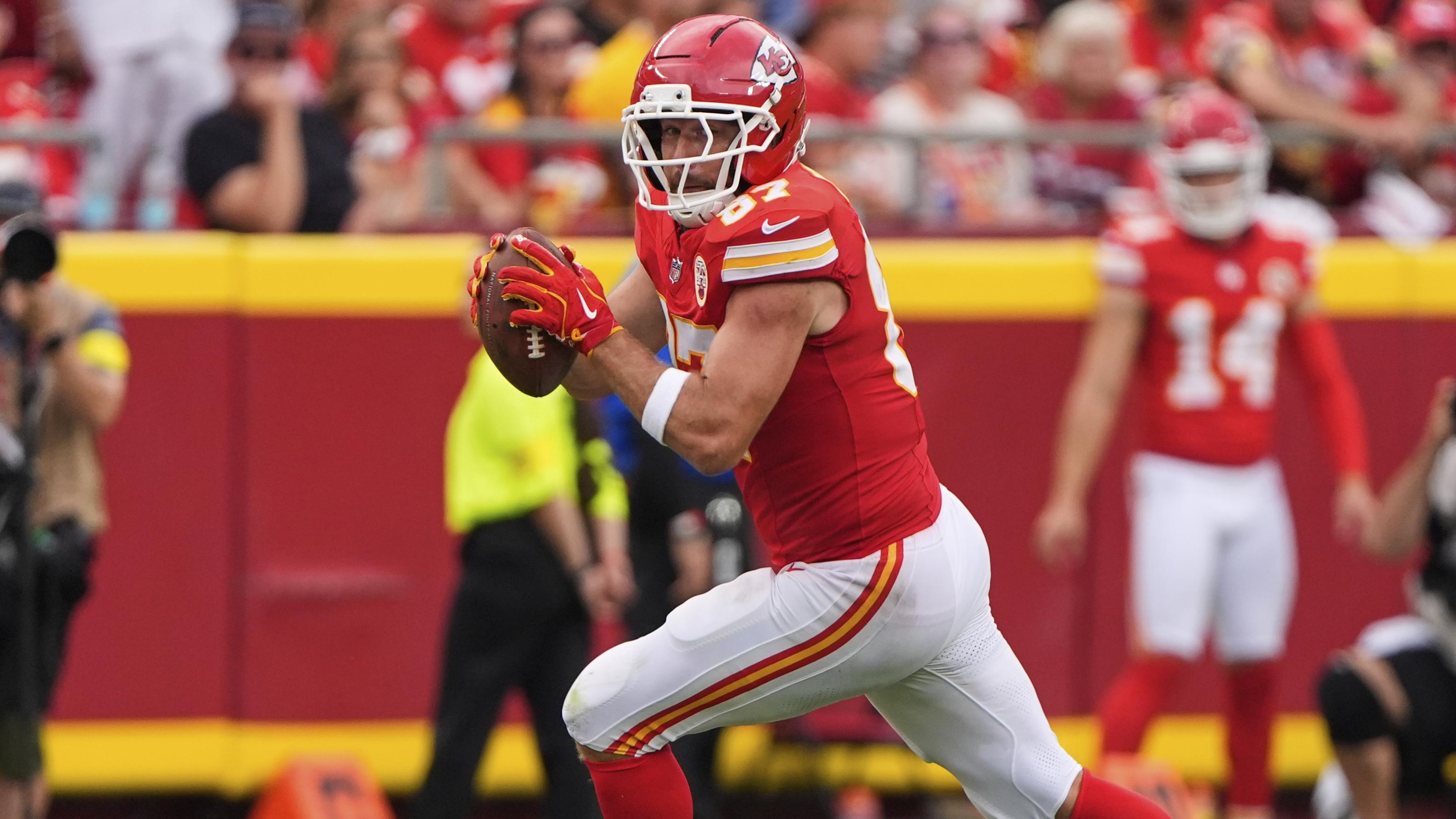 Travis Kelce Fined $14.4K by NFL for Obscene Taunt During Chiefs Loss ...