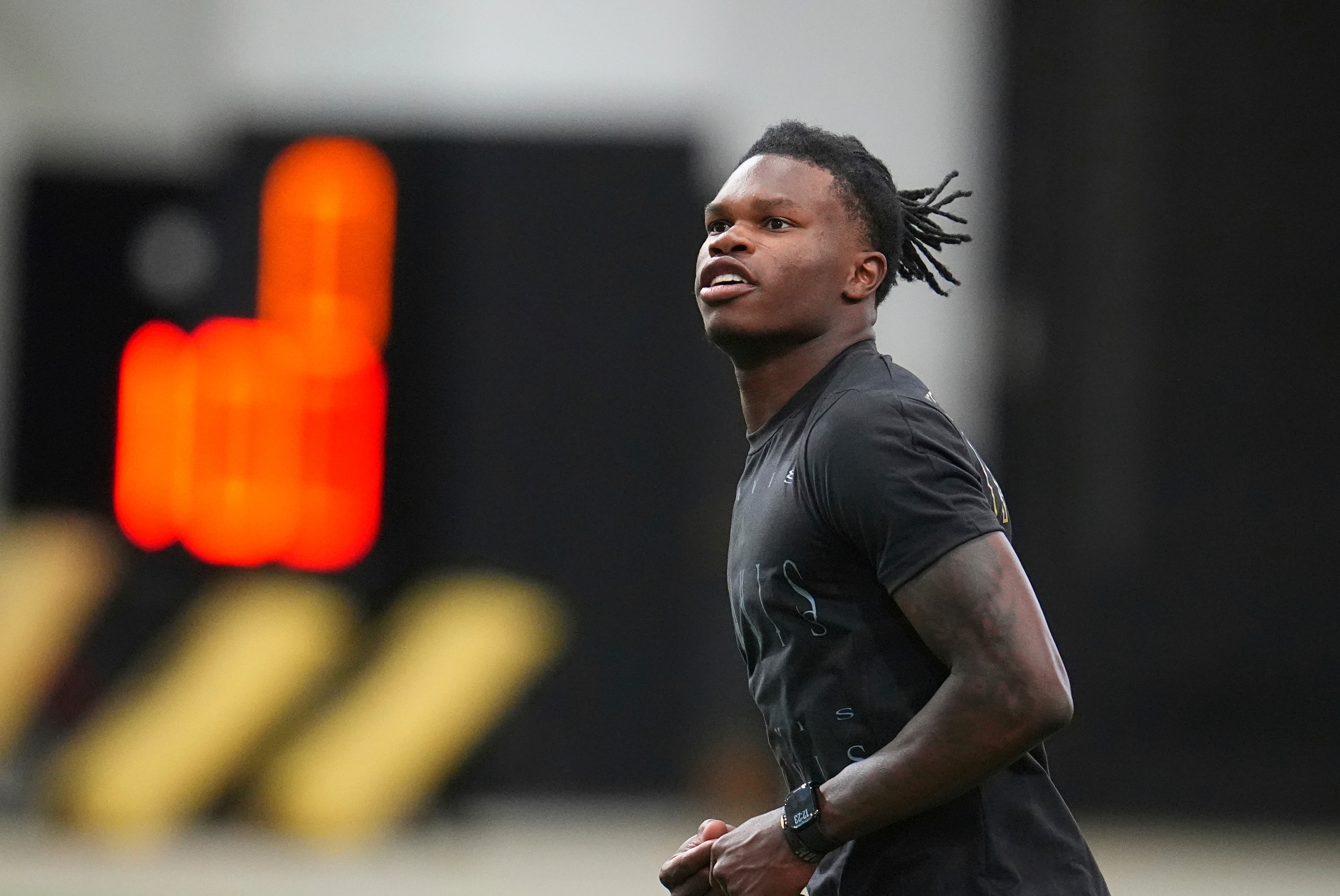 Travis Hunter Is Favorite to Be No. 2 Pick in 2025 NFL Draft Odds over ...