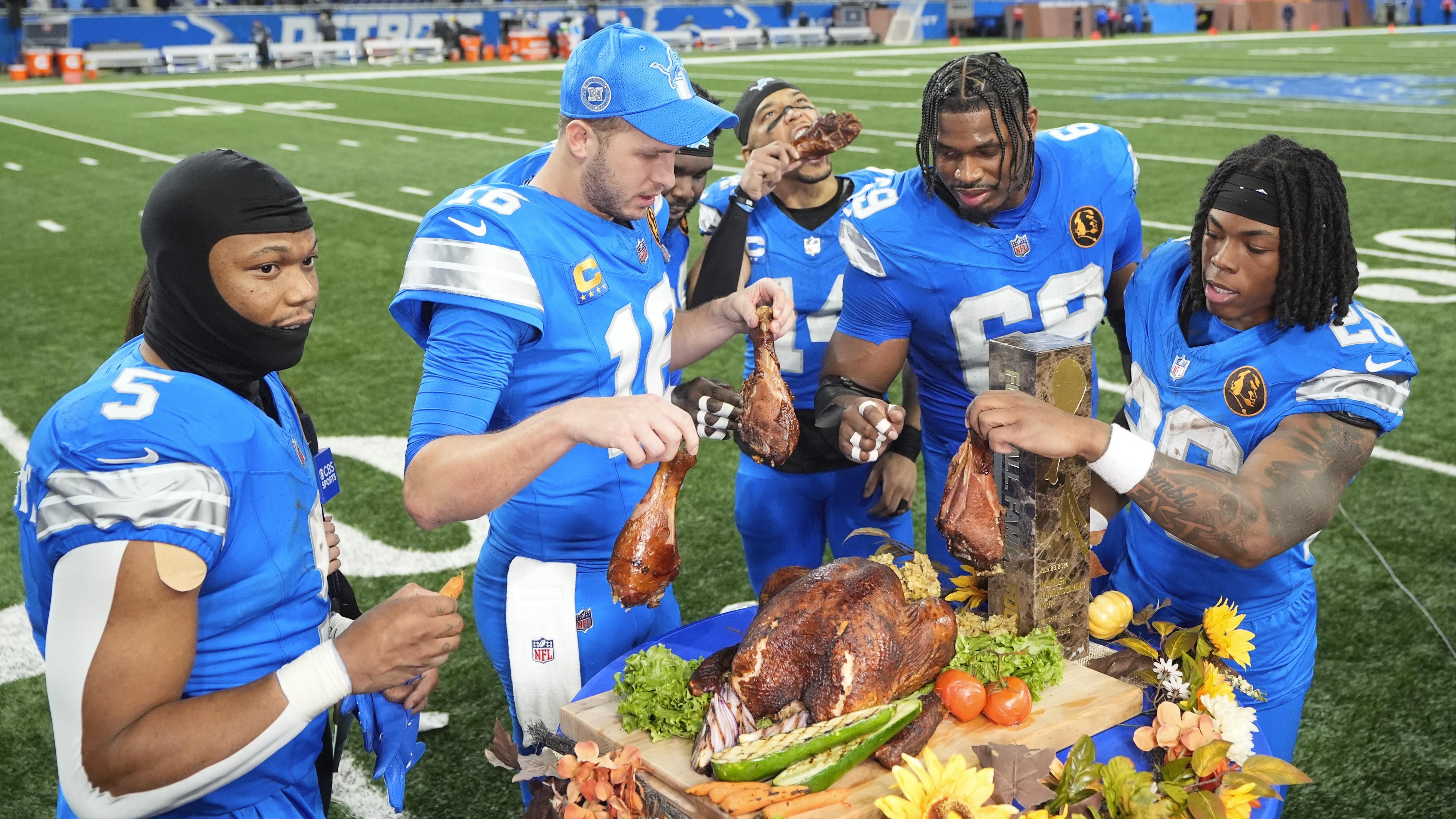 Lions, Cowboys Concession Menus Revealed for Thanksgiving Day Games