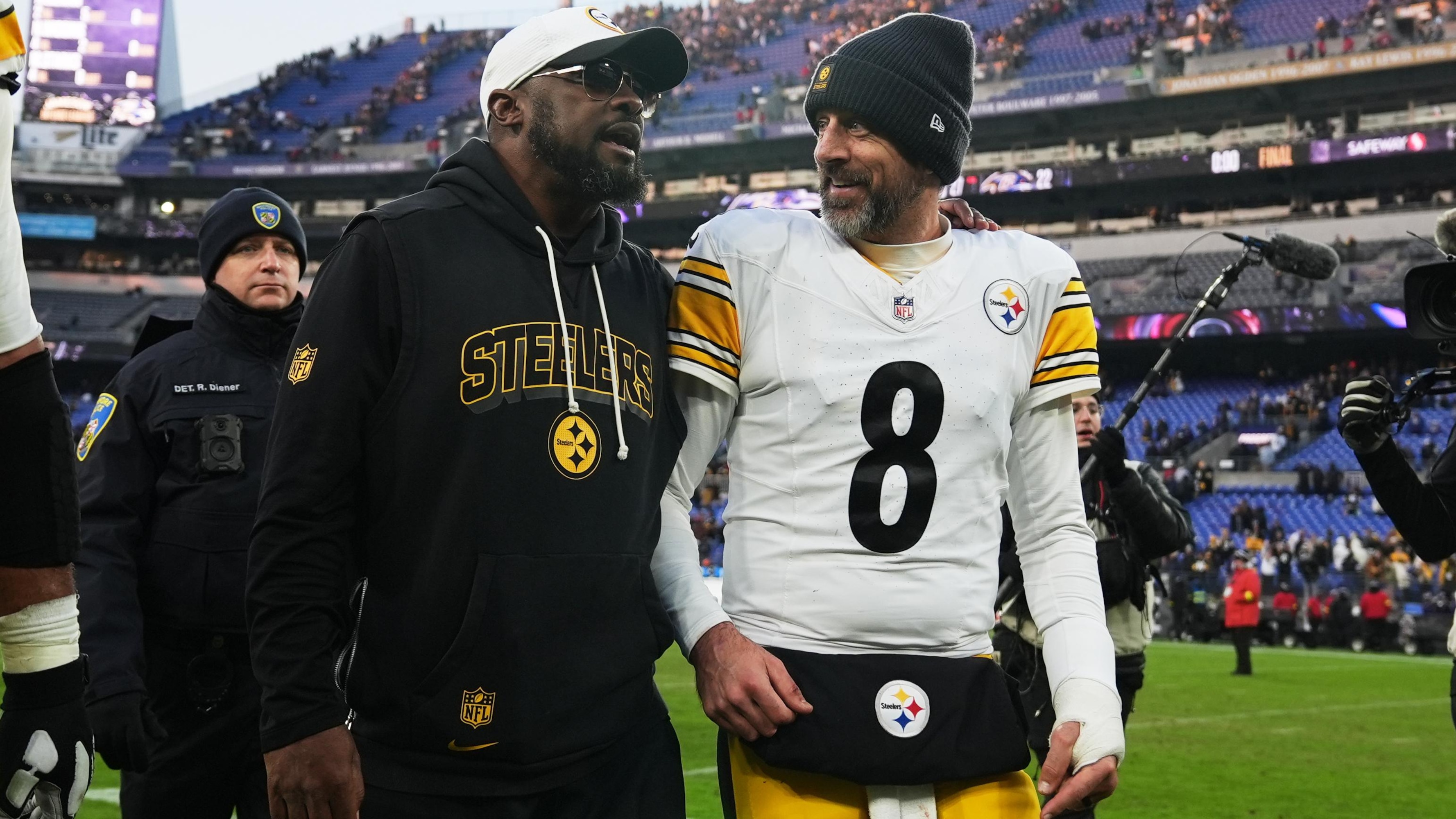 'Absolute Joke,' Aaron Rodgers Talks Mike Tomlin, Matt LaFleur Hot-Seat ...