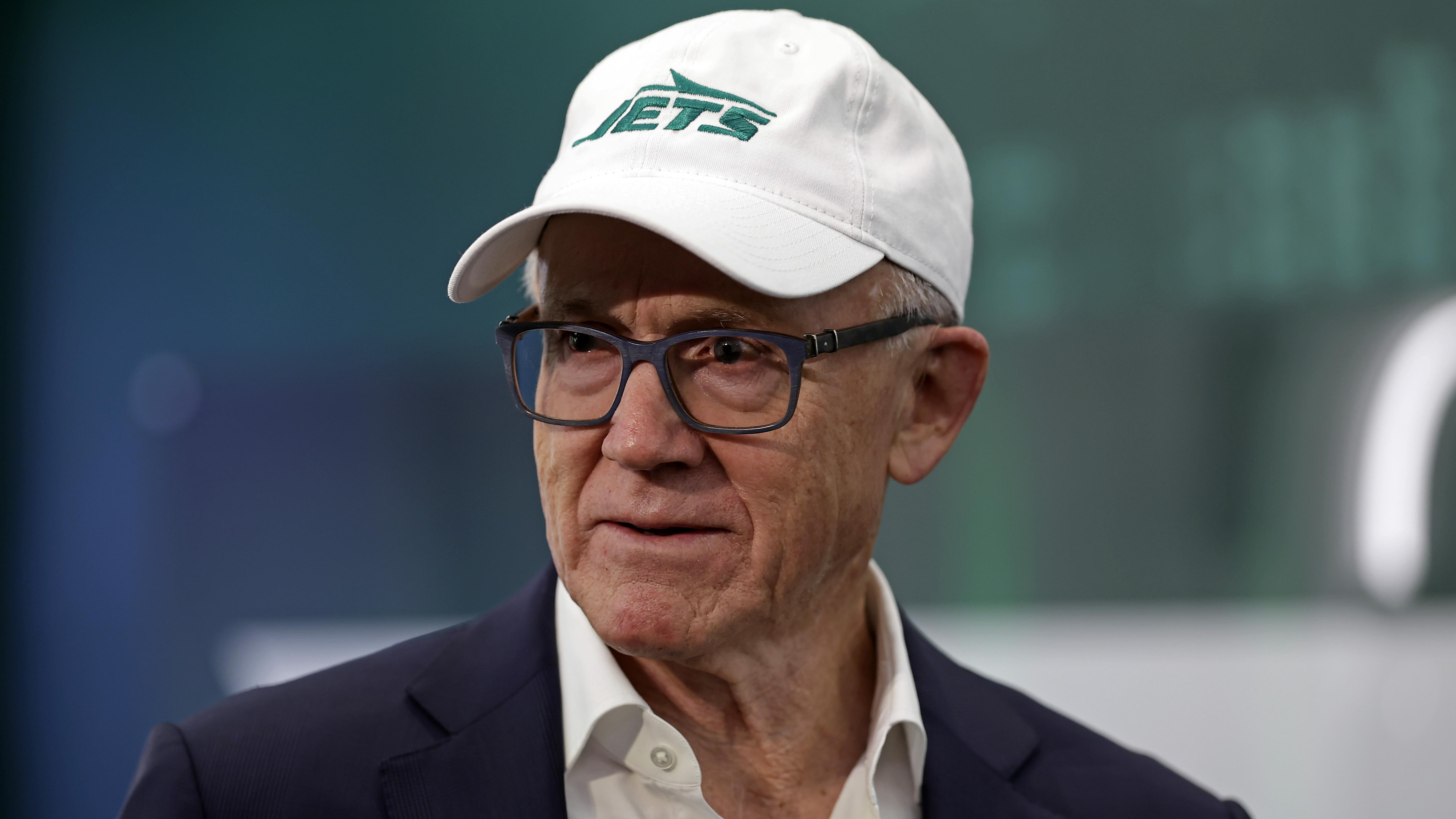 Chiefs Owner Clark Hunt's Wife Tavia Sends Taylor Swift, Travis Kelce ...