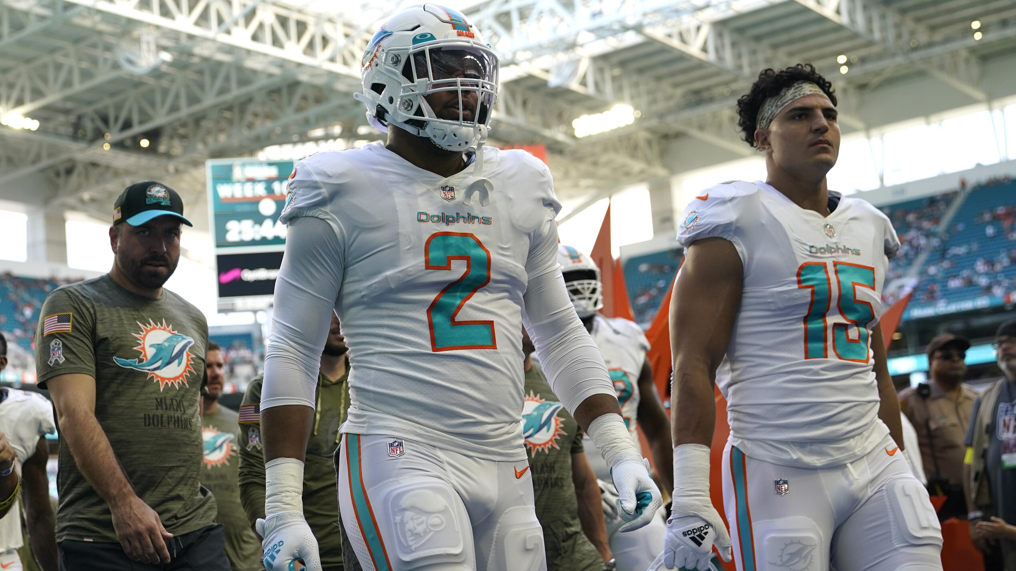 Dolphins' Bradley Chubb, Jaelan Phillips Reportedly Drawing 'Lots' of Trade Calls