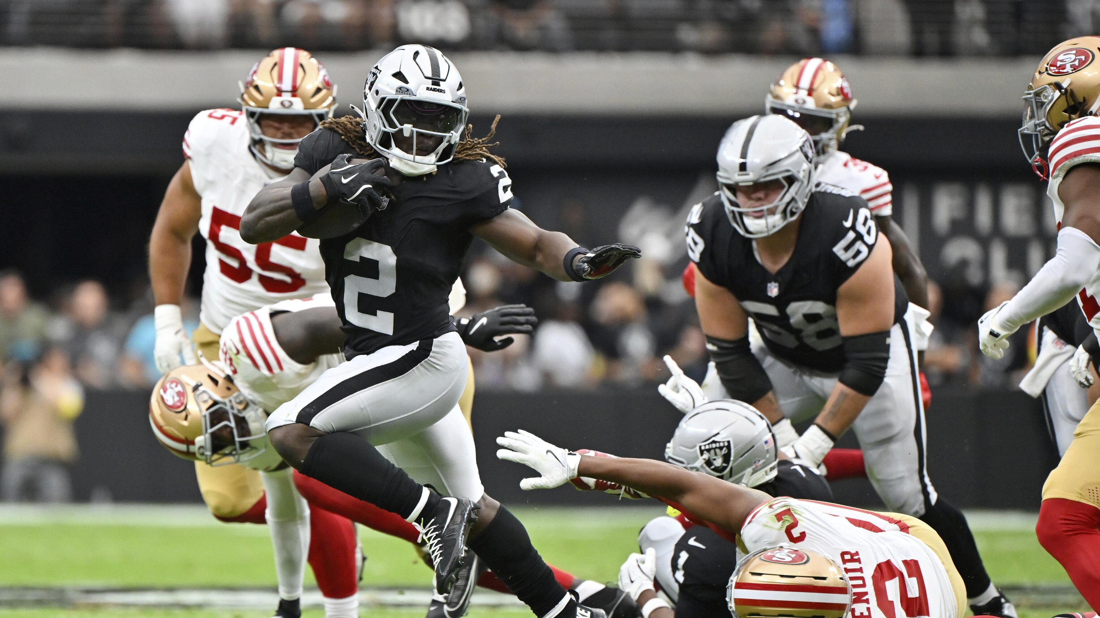 Ashton Jeanty Bounces Back, Impresses NFL Fans in Raiders' Preseason Game vs. 49ers