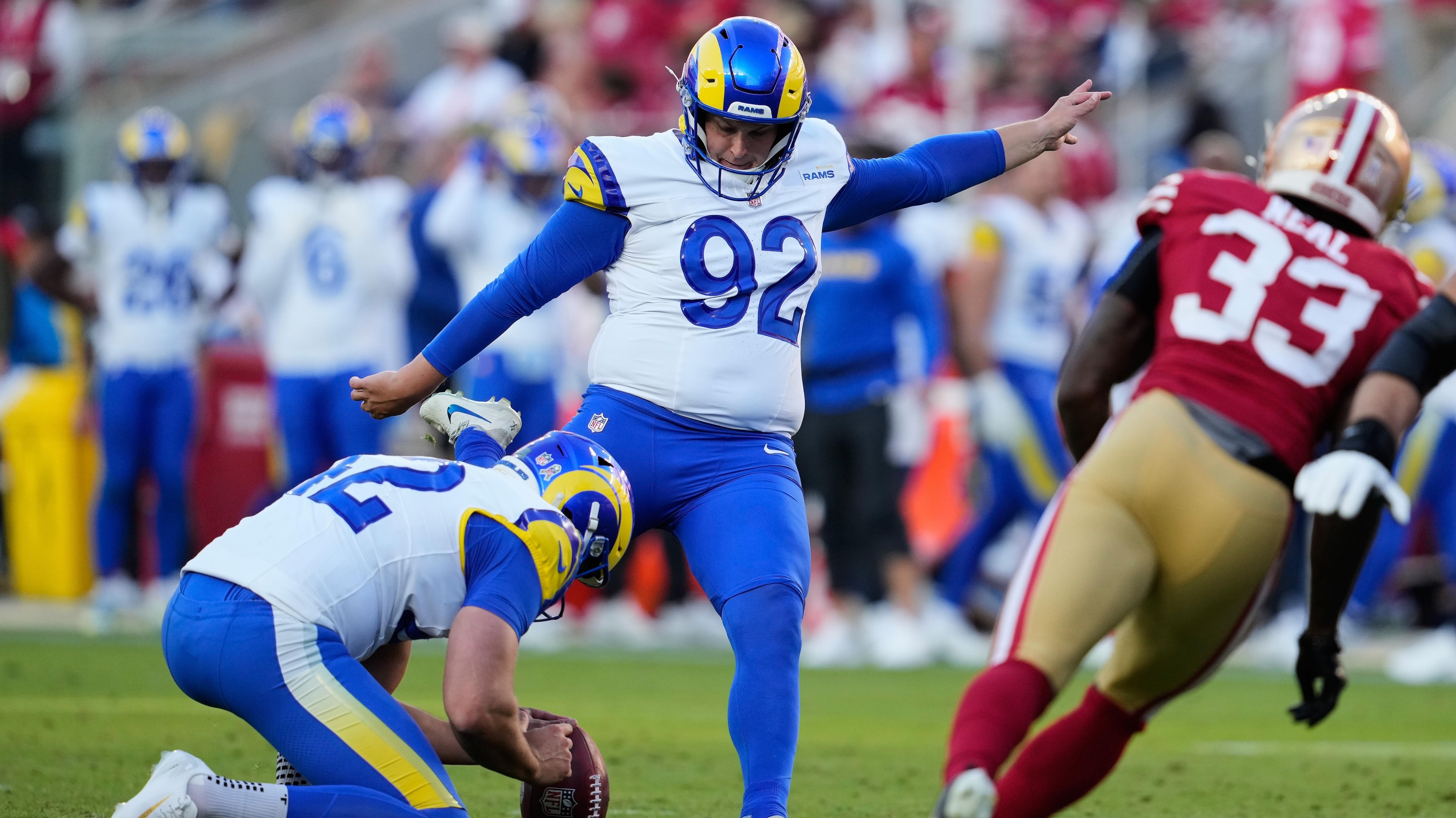 'The Thiccer Kicker' Harrison Mevis Will Remain Rams' Kicker After ...
