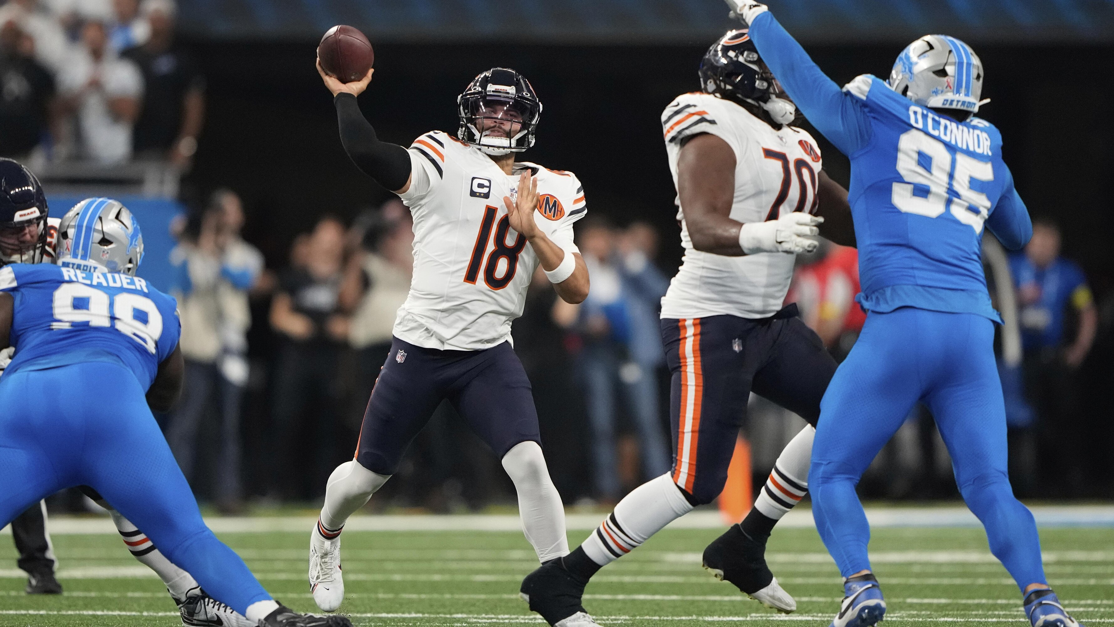 Caleb Williams, Ben Johnson, Bears Blasted by NFL Fans for Blowout Loss to Goff, Lions
