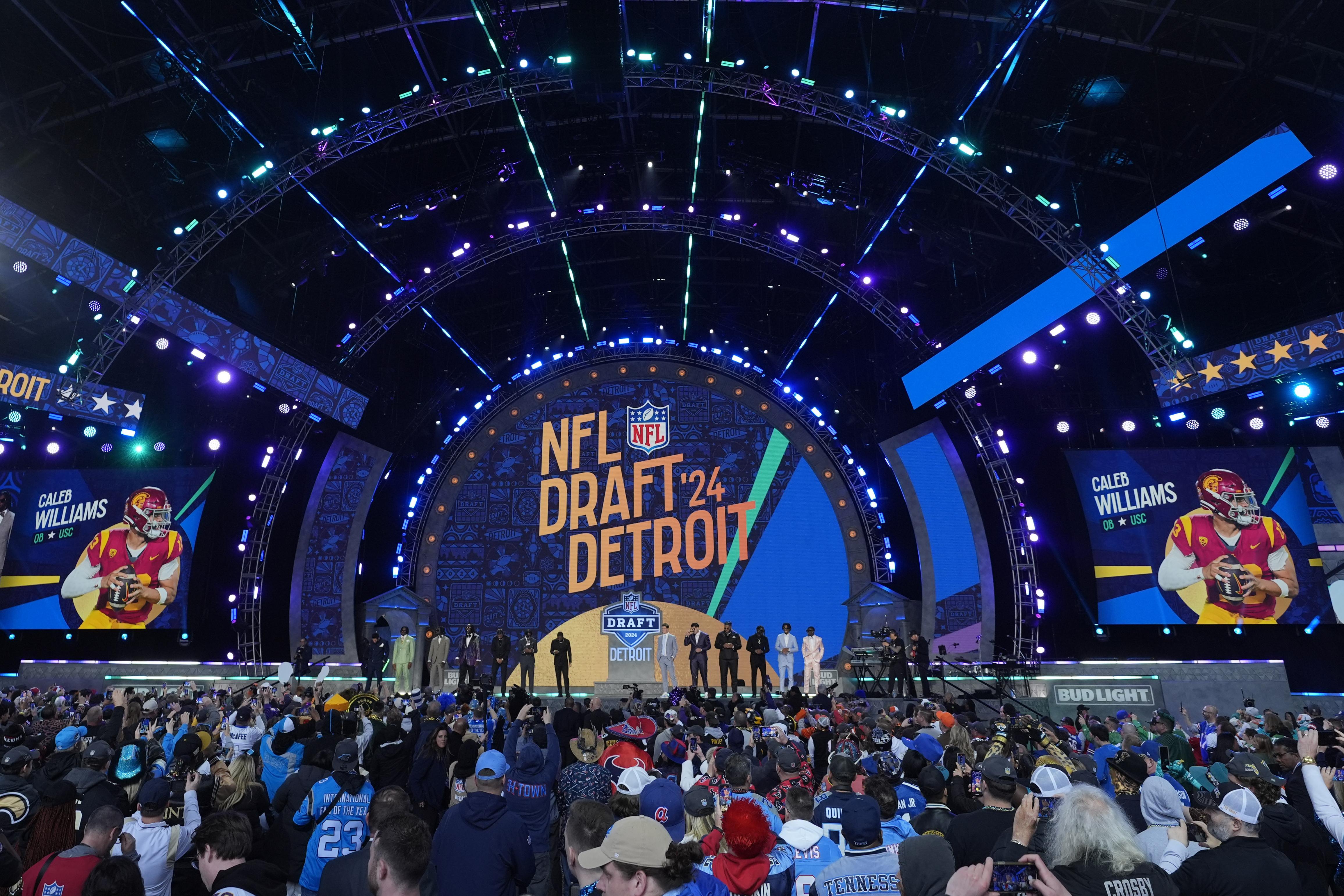 NFL Scout Says 2025 Draft is 'Thin on Top' and 'NIL Probably Carved Out' Day 3