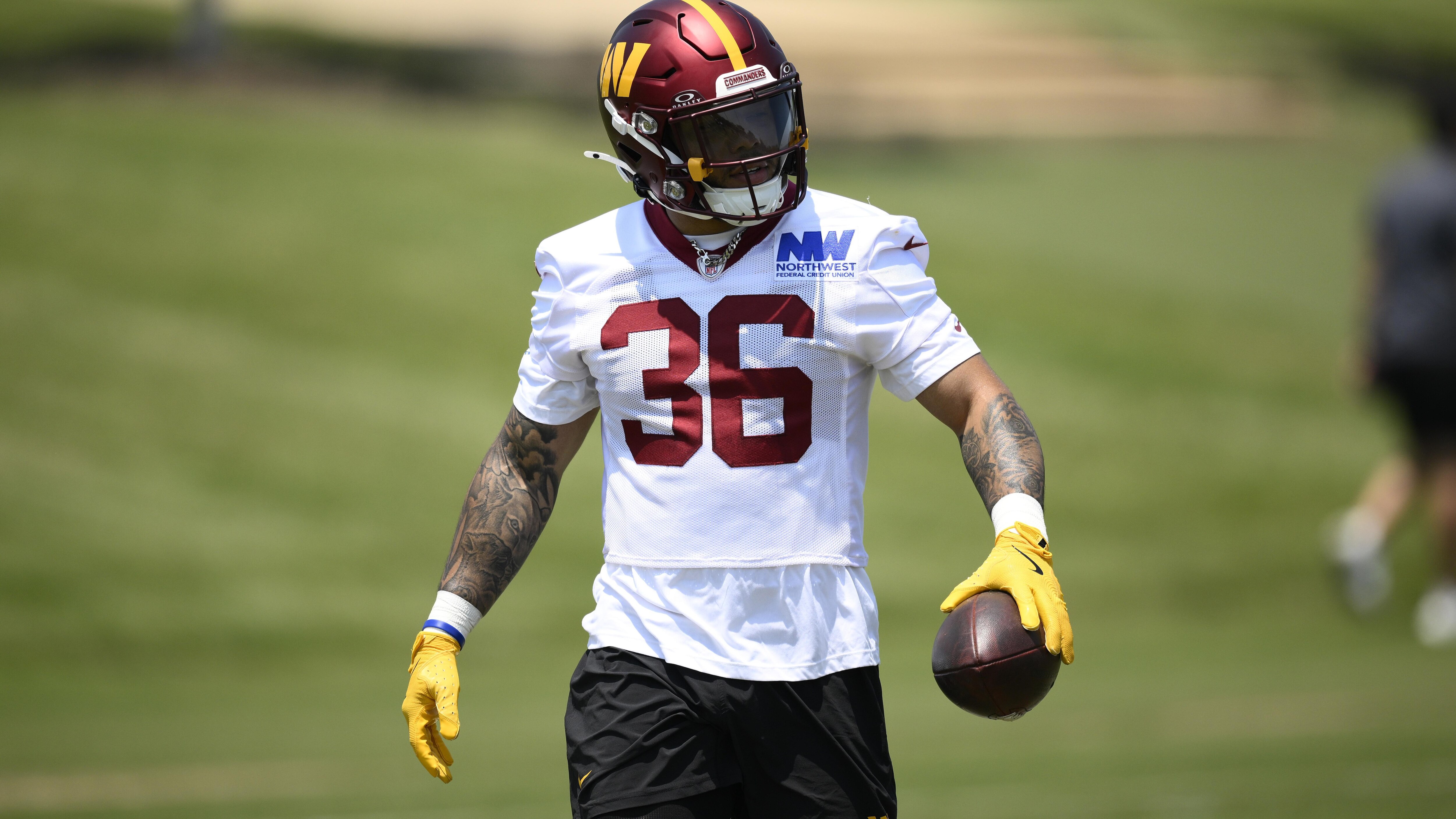 Week 1 Waiver Wire Top Fantasy Pickups and Drops on Yahoo