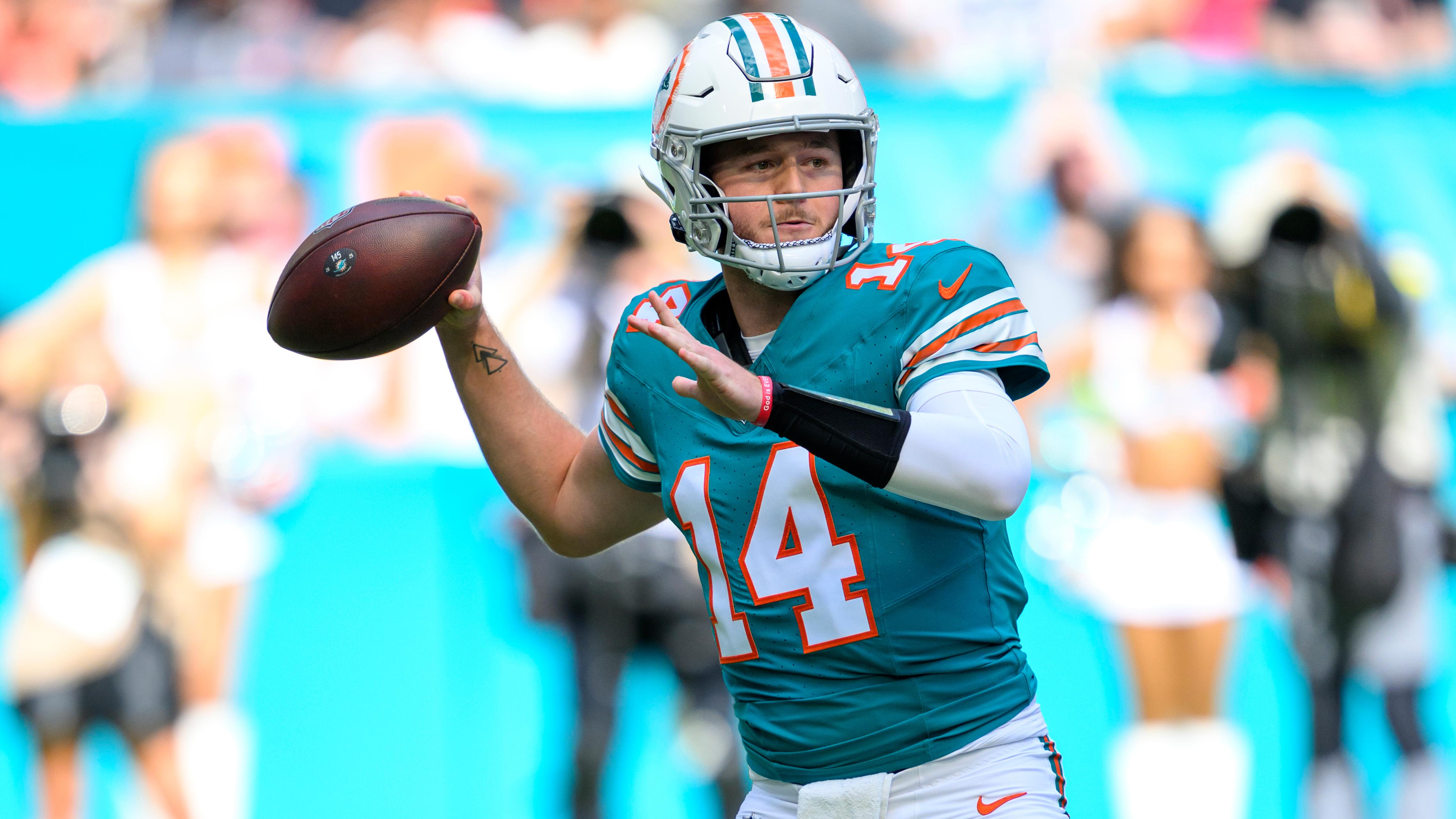 How Did Quinn Ewers Play in 1st Game After Tua Benching? Fans Sound Off ...