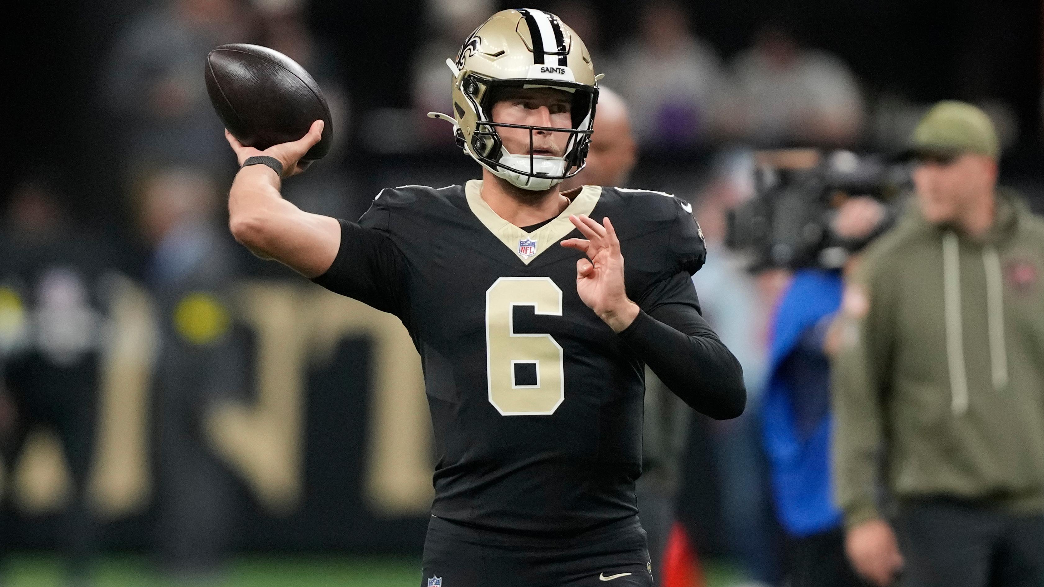 Saints' Spencer Rattler Benched for Rookie Tyler Shough After 2 Turnovers vs. Bucs