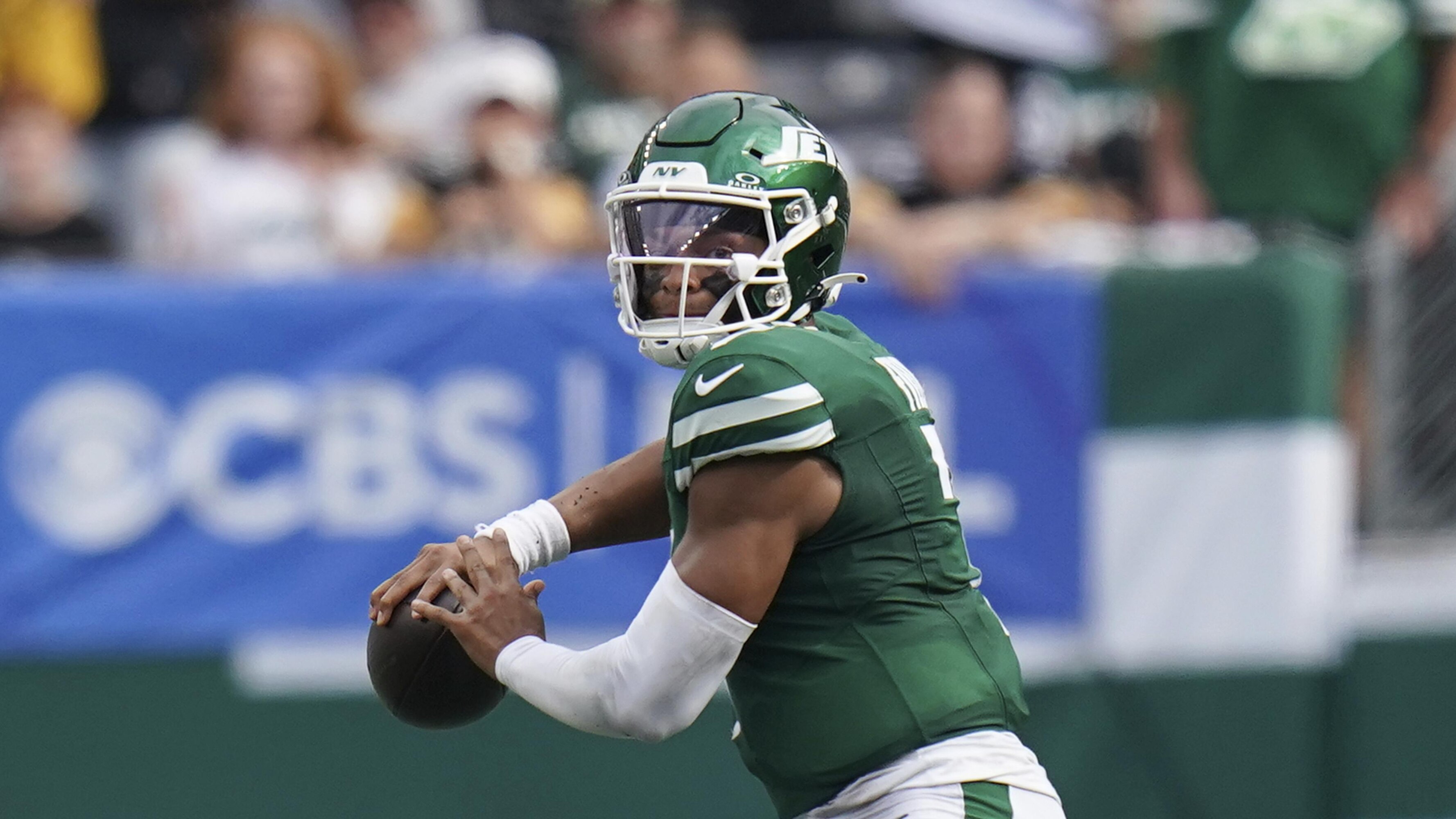 Jets' Garrett Wilson Hypes Justin Fields After Week 1 Performance, 'We're All Excited'