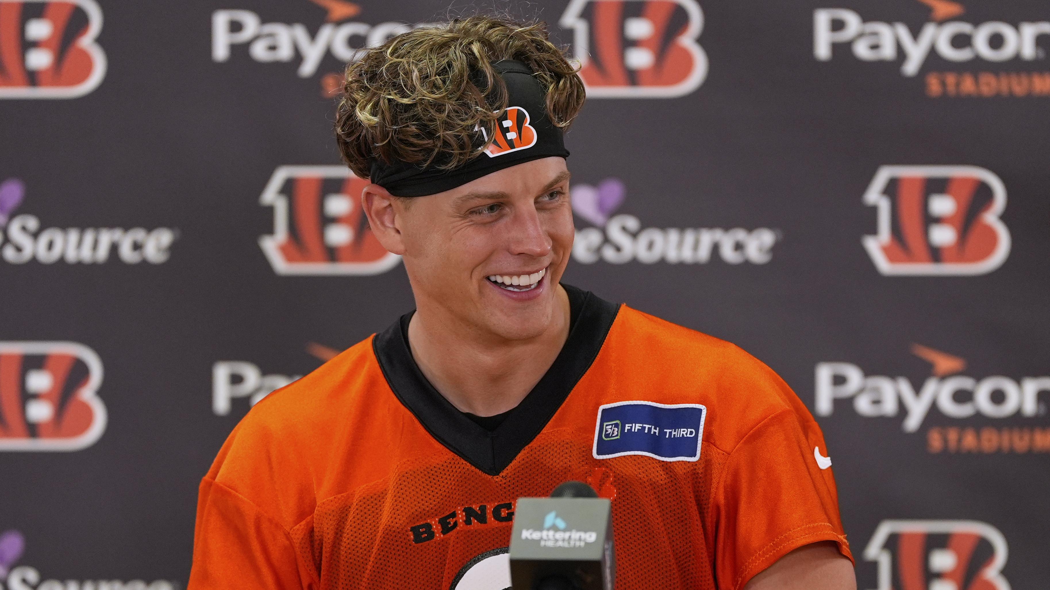 NFL Scout Crowns Joe Burrow as Best QB, 'Nobody is Playing it Better ...