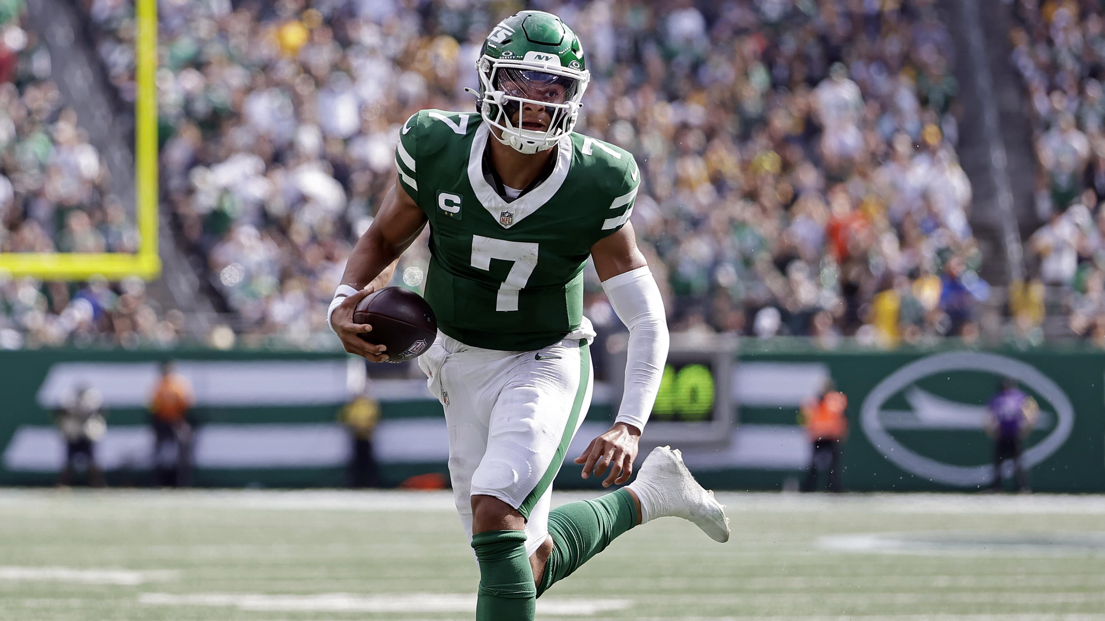 Justin Fields in NFL's Concussion Protocol, Jets to Make Plans for Tyrod to Start