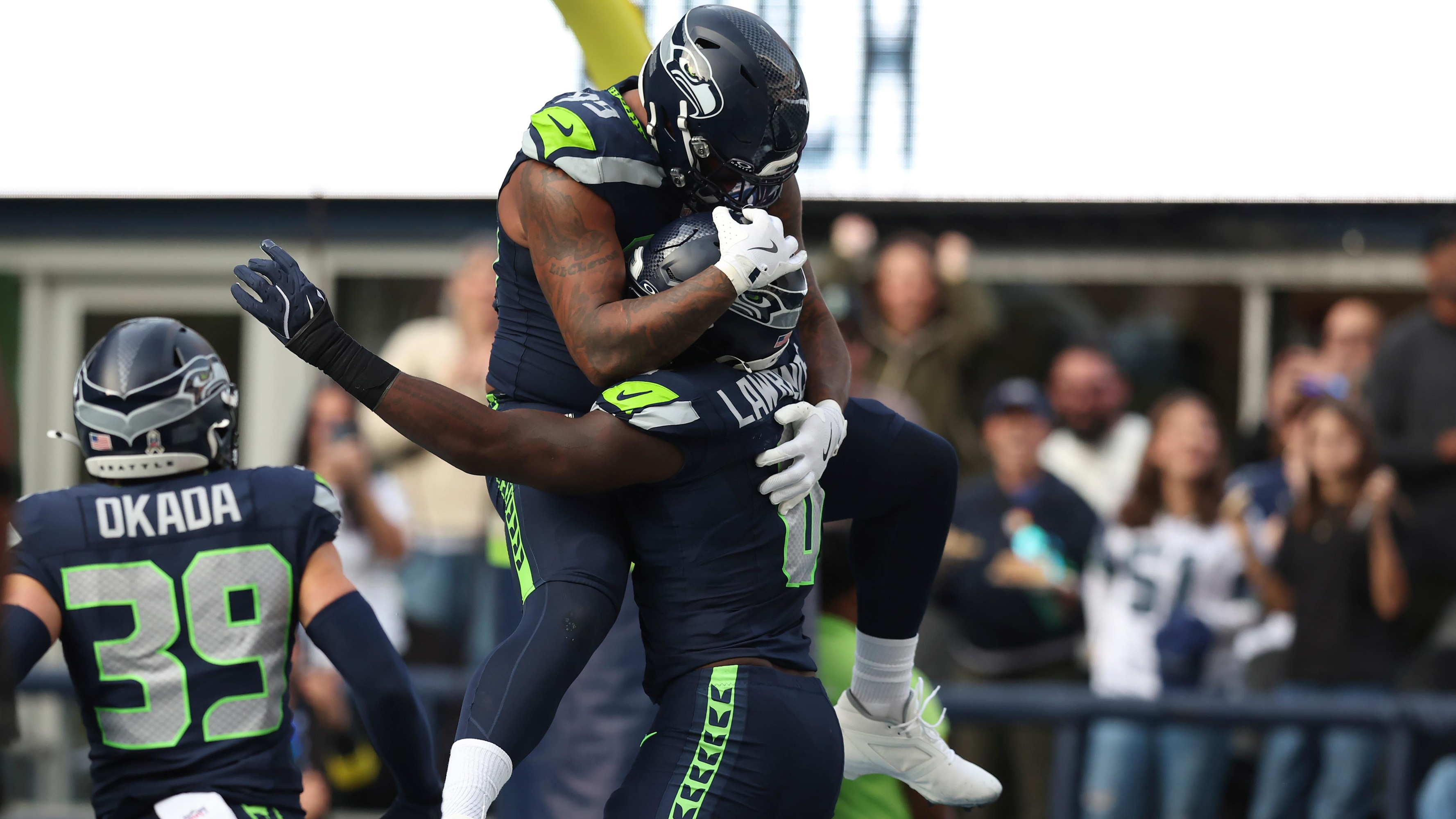 Seahawks' DeMarcus Lawrence Joins Historic NFL Club With 2 Fumble ...