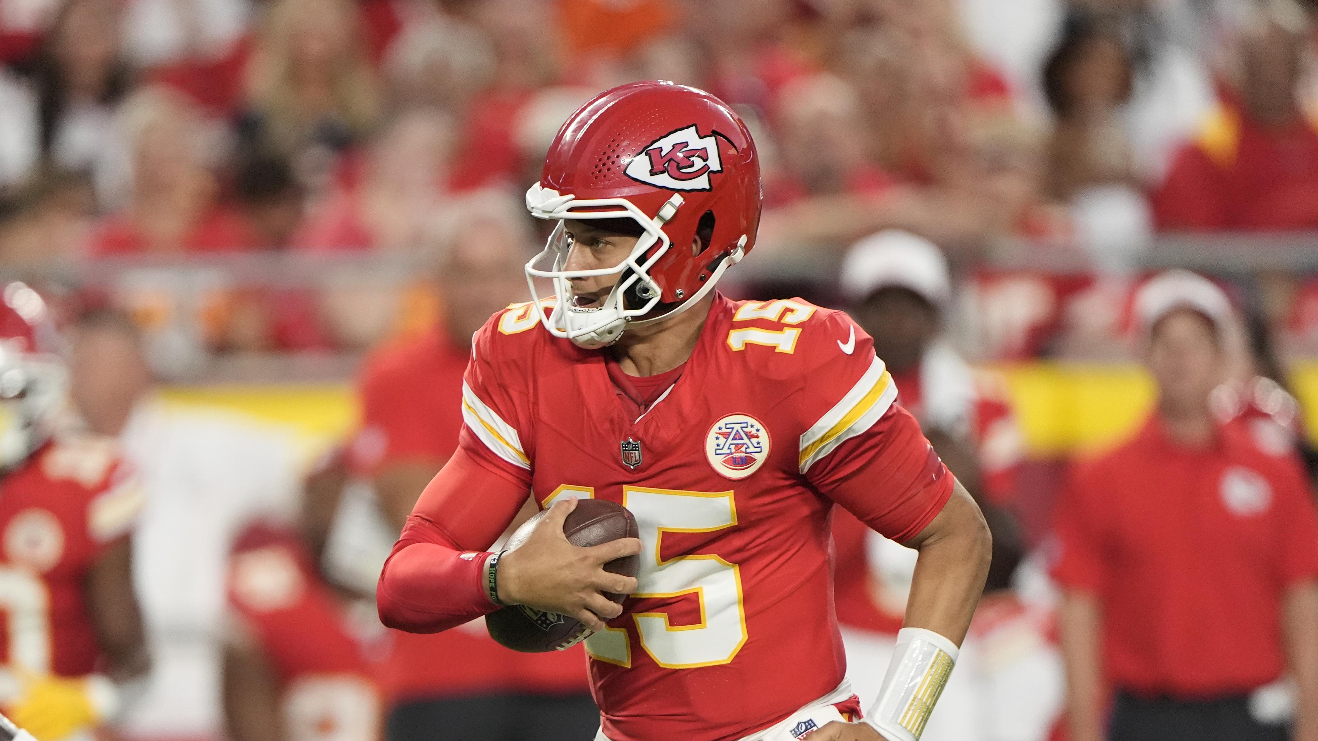 Chiefs' Patrick Mahomes Talks NFL Future, Says LeBron James, Tom Brady ...