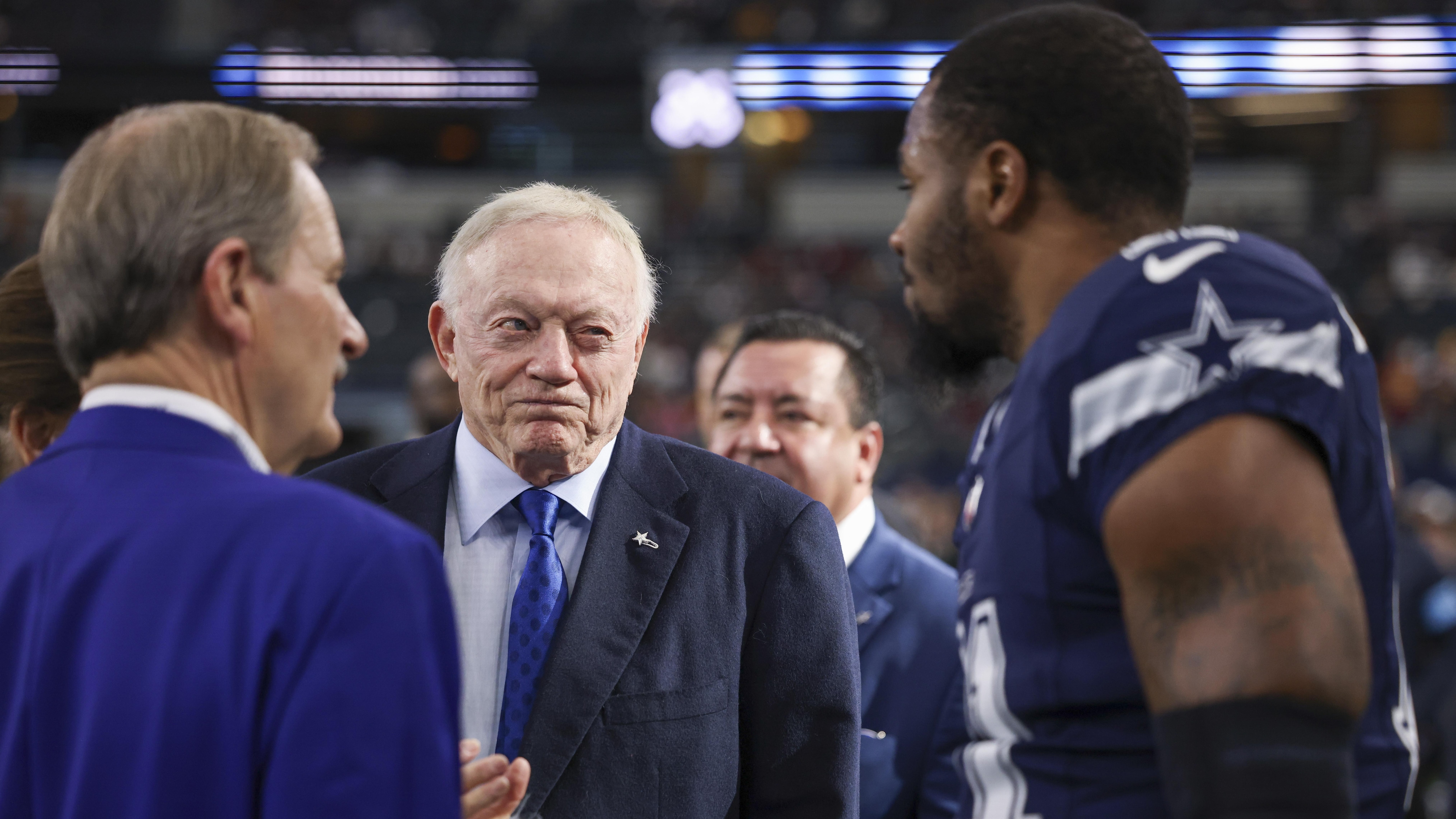 Jerry Jones Ripped by NFL Fans for Micah Parsons Trade, Say Cowboys Were Fleeced