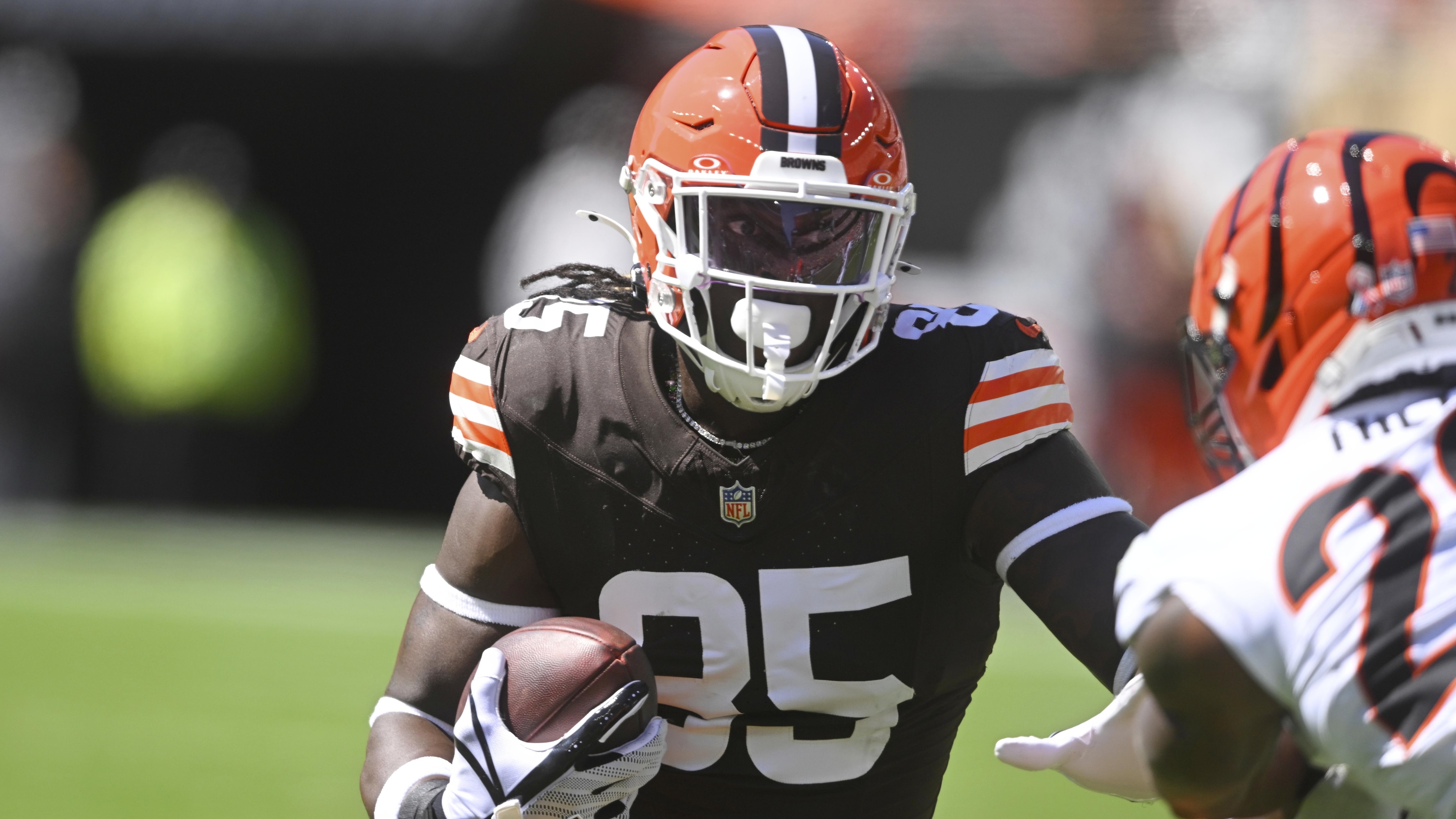 Raheim Sanders and the Best Week 17 Fantasy Football Waiver-Wire Pickups