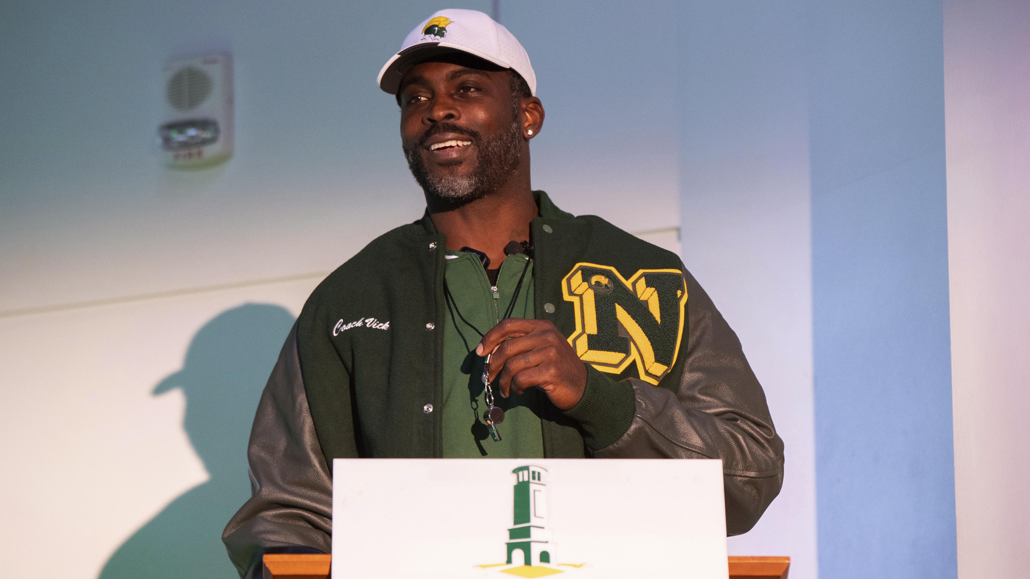 Michael Vick's Norfolk State Loses to Sacred Heart, Drops to 1-3 in HC ...