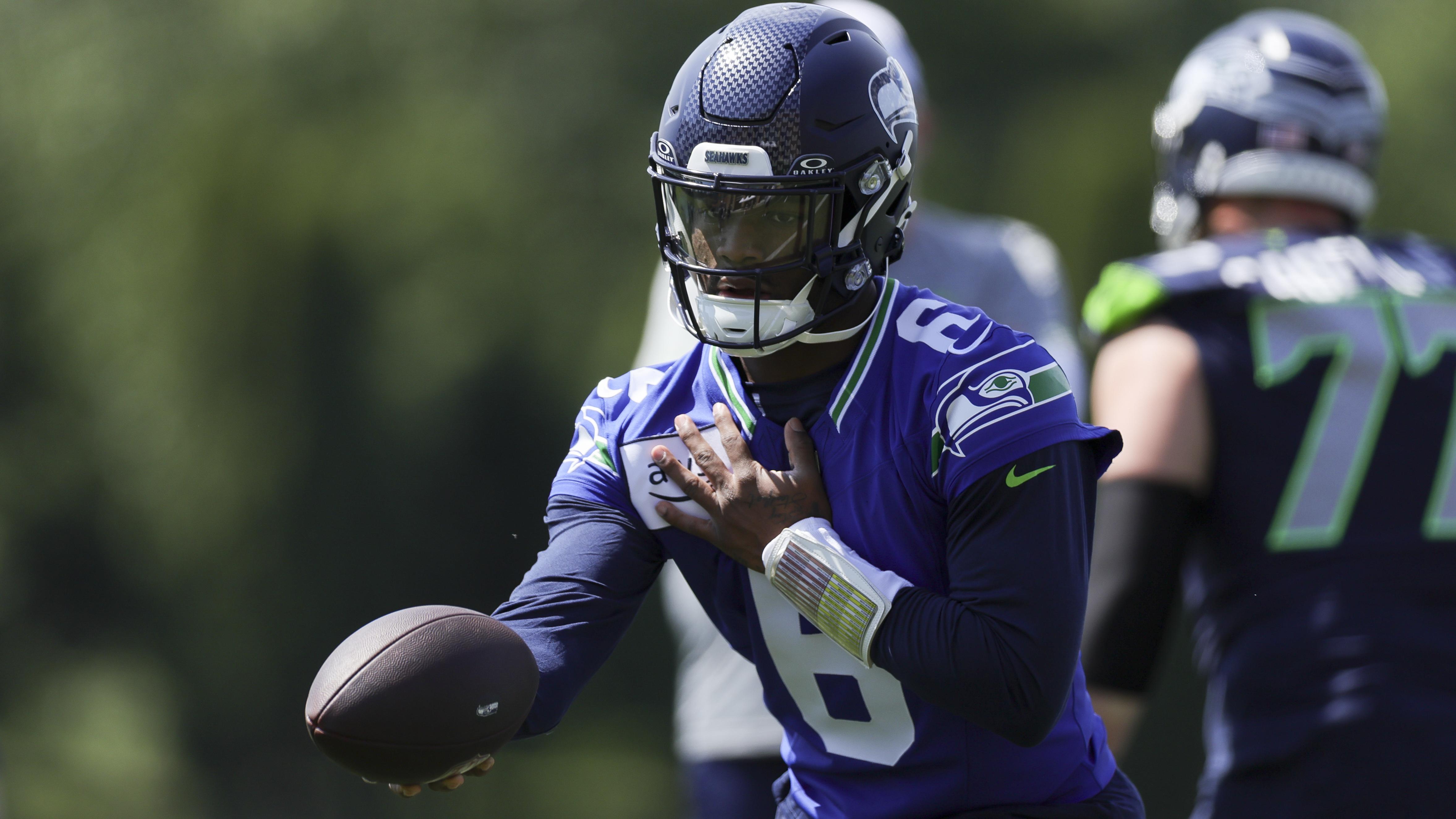 Jalen Milroe Was QB3 Behind Sam Darnold, Drew Lock at Seahawks' OTAs ...