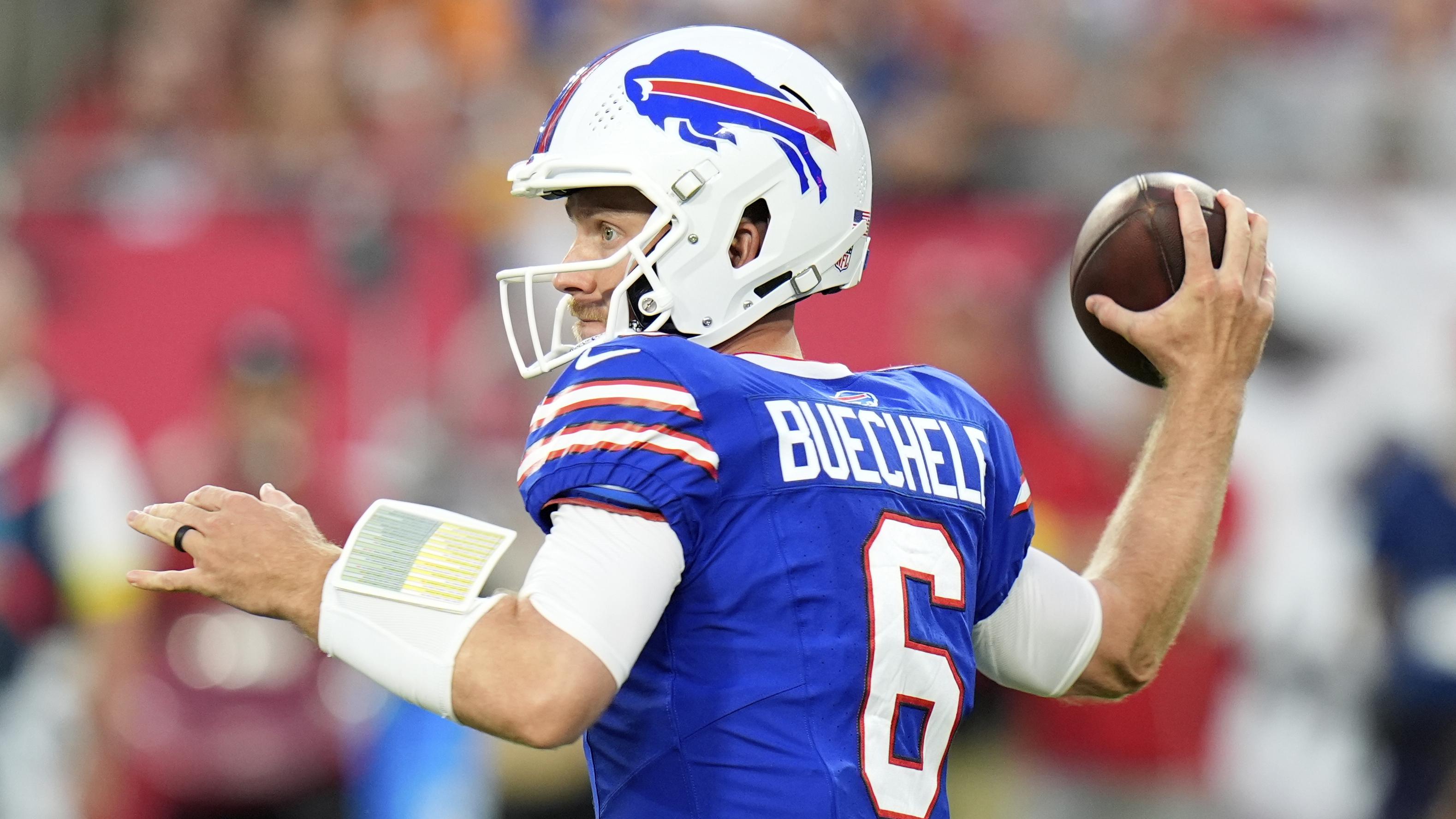 Chiefs, Shane Buechele Reportedly Agree to Contract After Mahomes ...