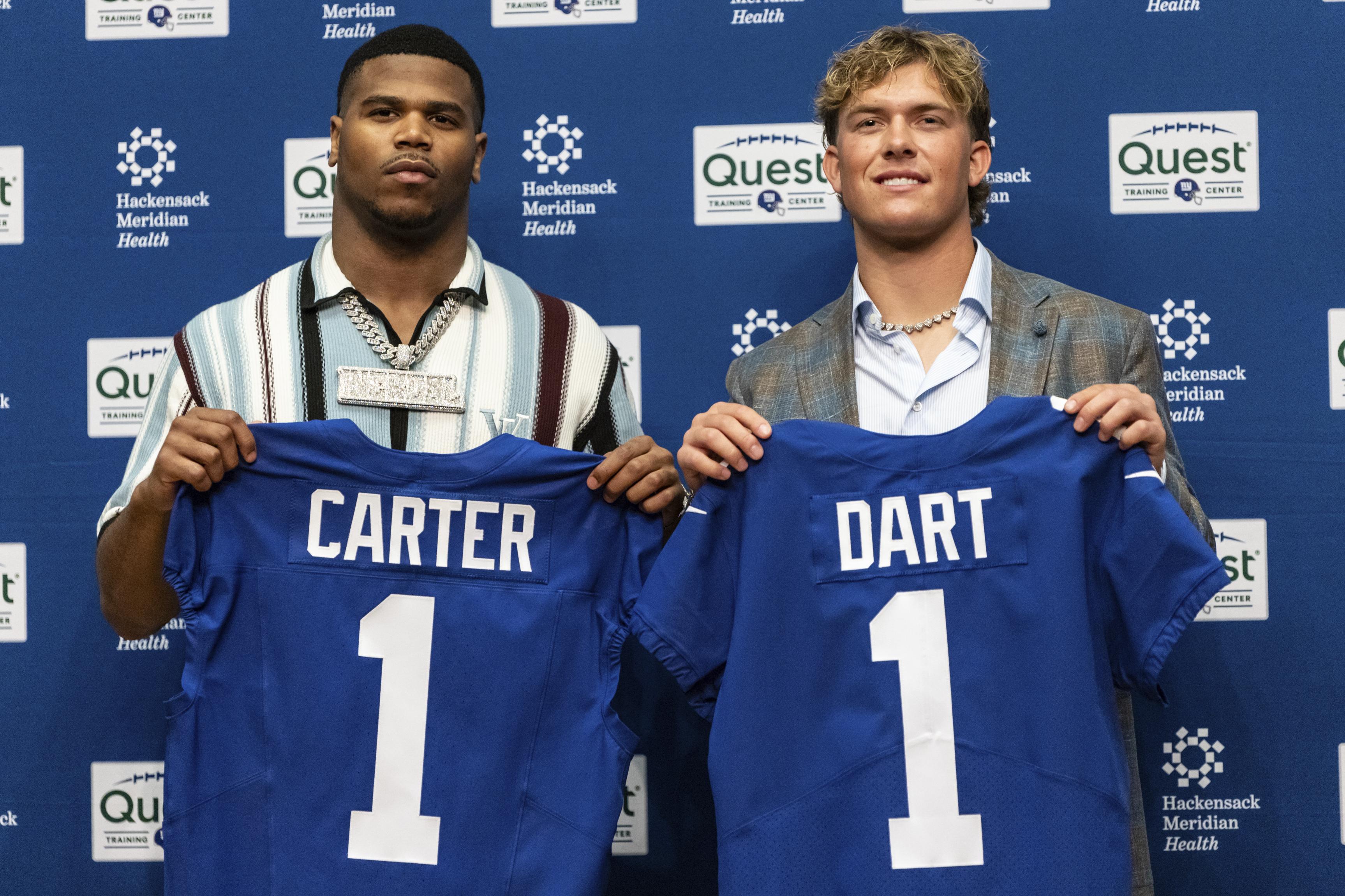 Giants' Jaxson Dart Says Abdul Carter is 'Best' CFB Player He Played Against in Video