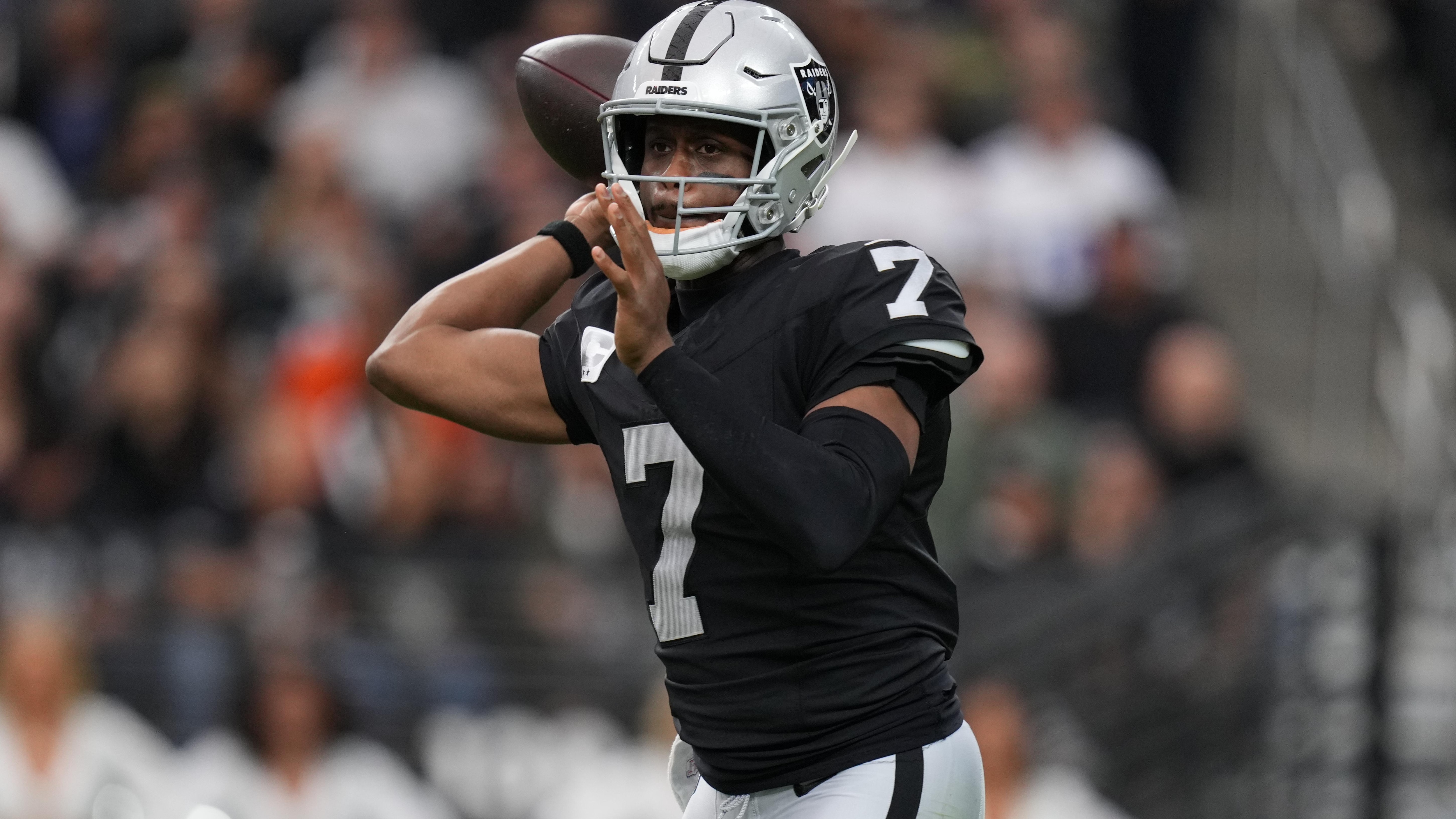 Geno Smith Apologizes for Flipping Off Raiders Fans on Video After ...