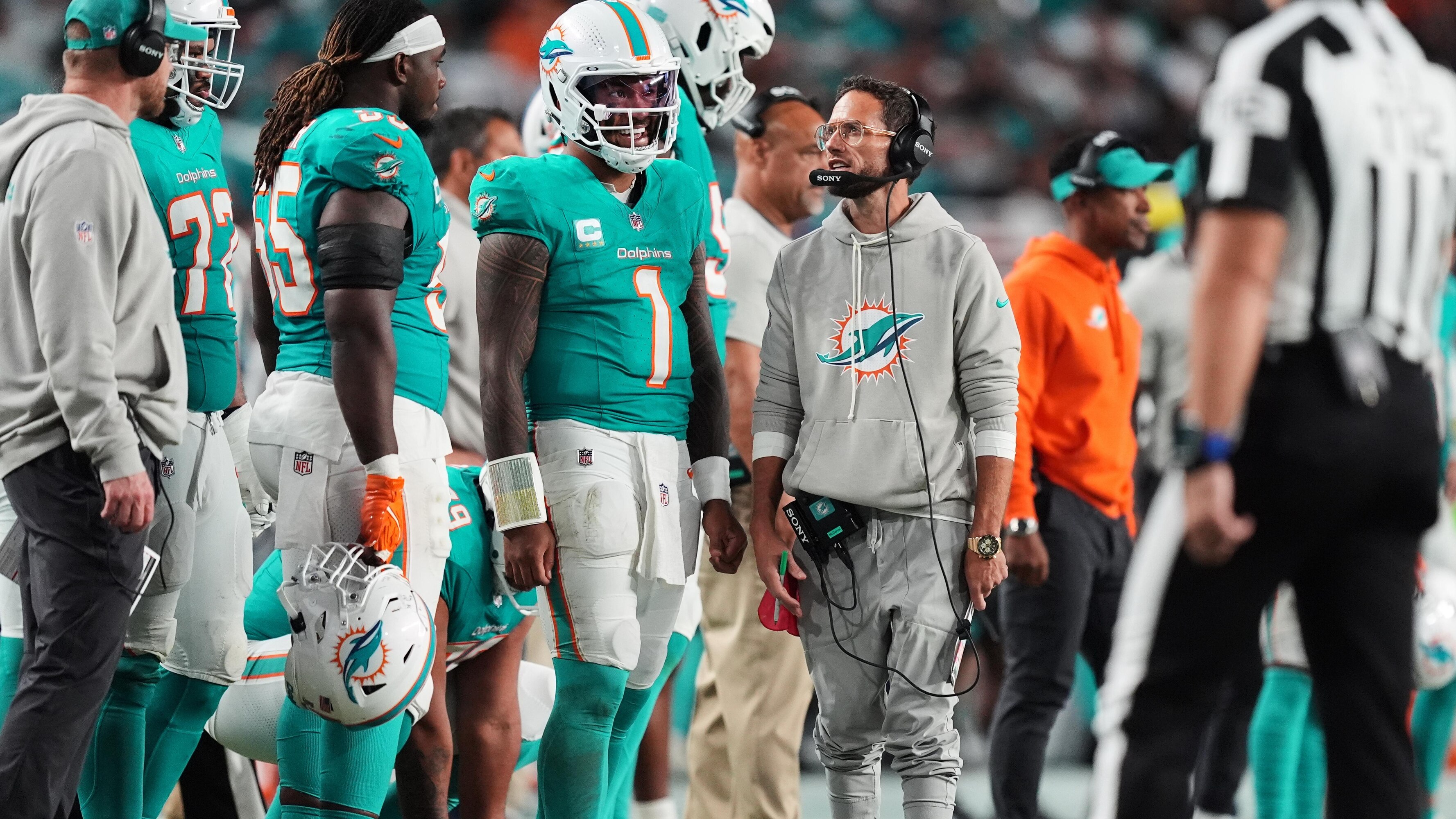 Tua, McDaniel Ripped by Fans as Ravens Beat Dolphins Behind Lamar's 4 ...