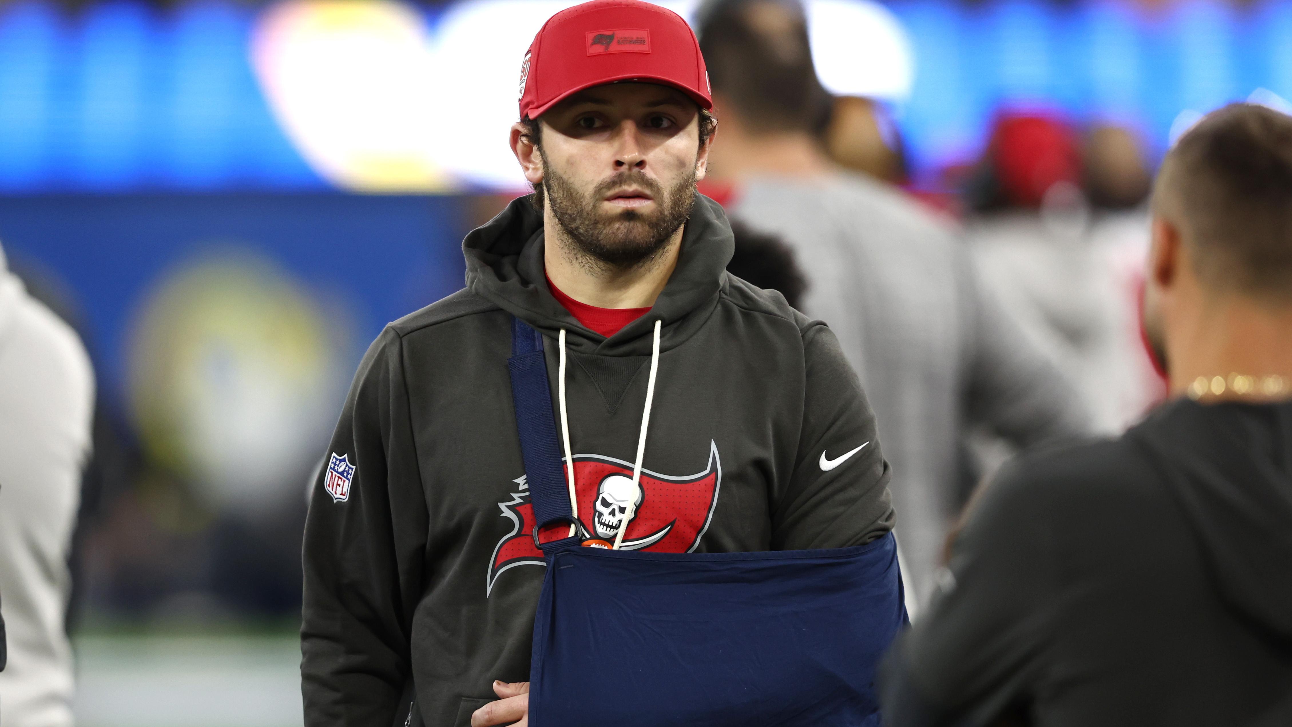 What's Baker Mayfield's Injury Status After Bucs QB Seen in Sling ...