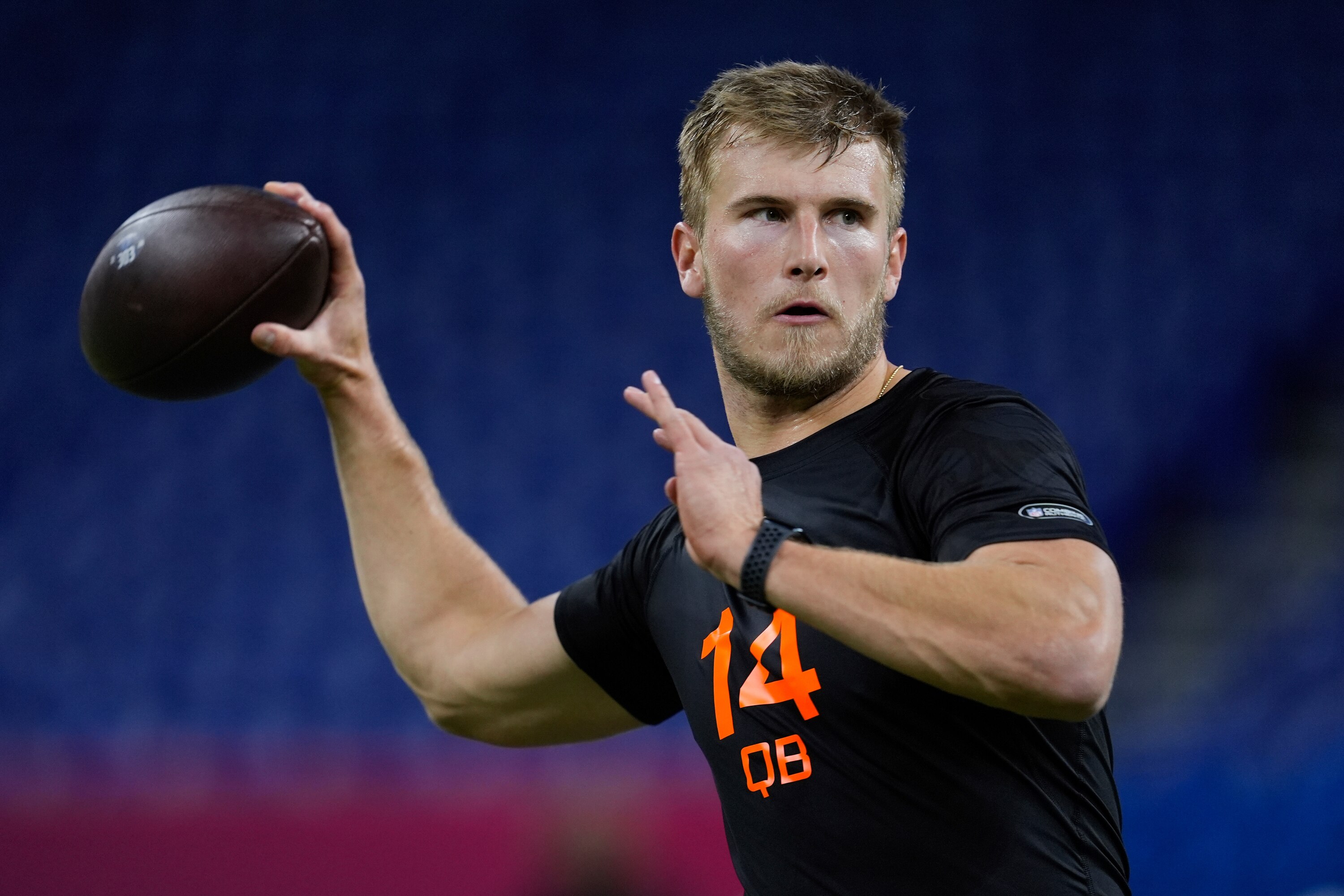 Saints' Top QB Free-Agent, Trade Targets to Compete with Shough After ...