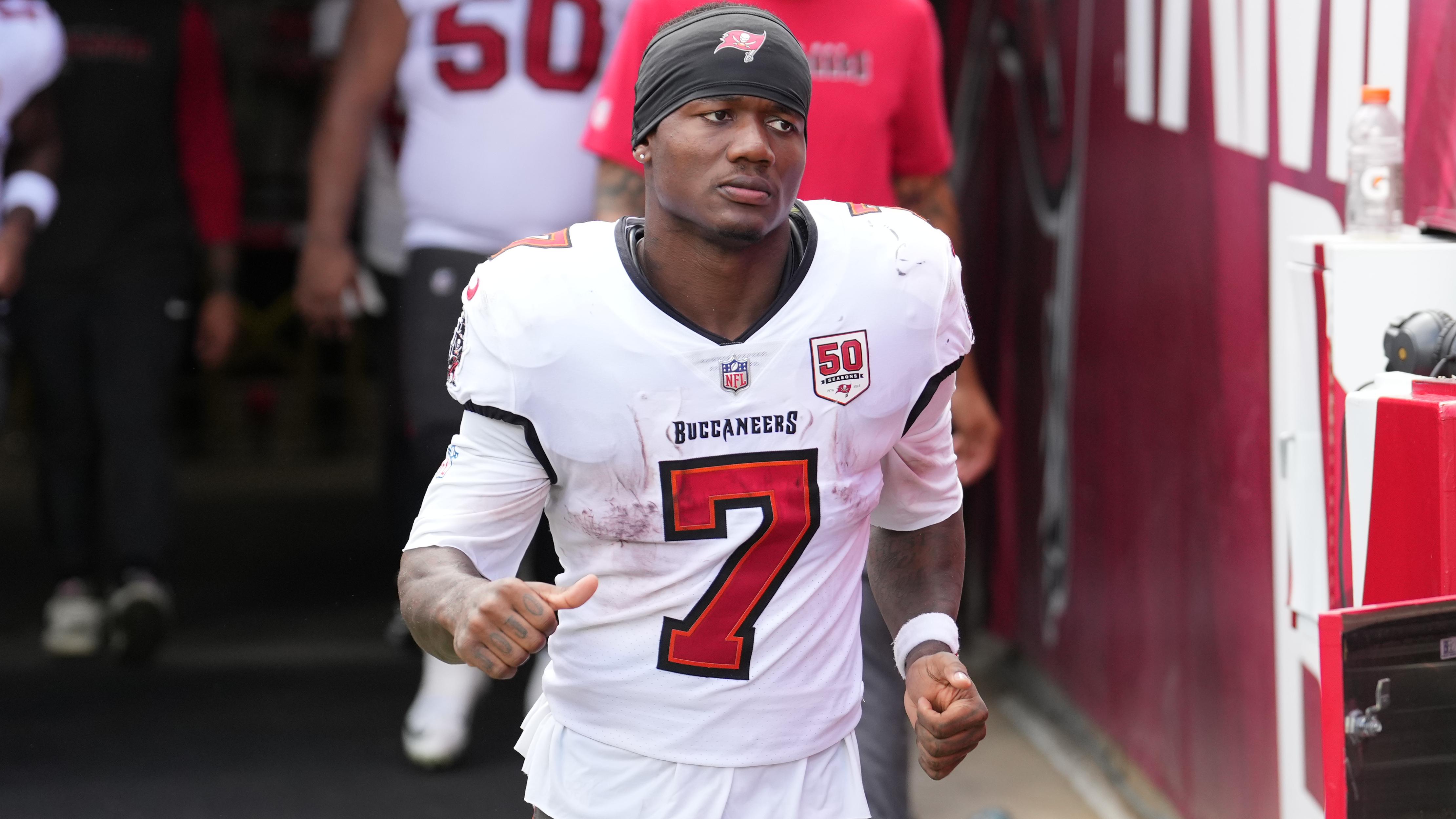 What Is Bucky Irving's Timeline for Bucs Return Amid Shoulder, Foot ...