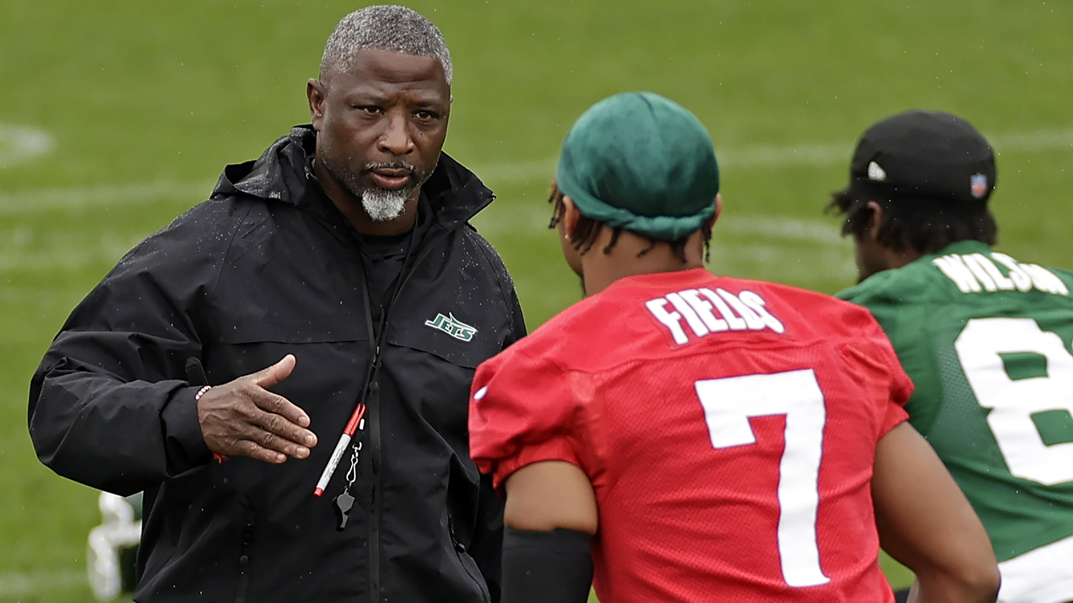 Justin Fields, Jets' Passing Struggles in Camp Downplayed By Aaron ...
