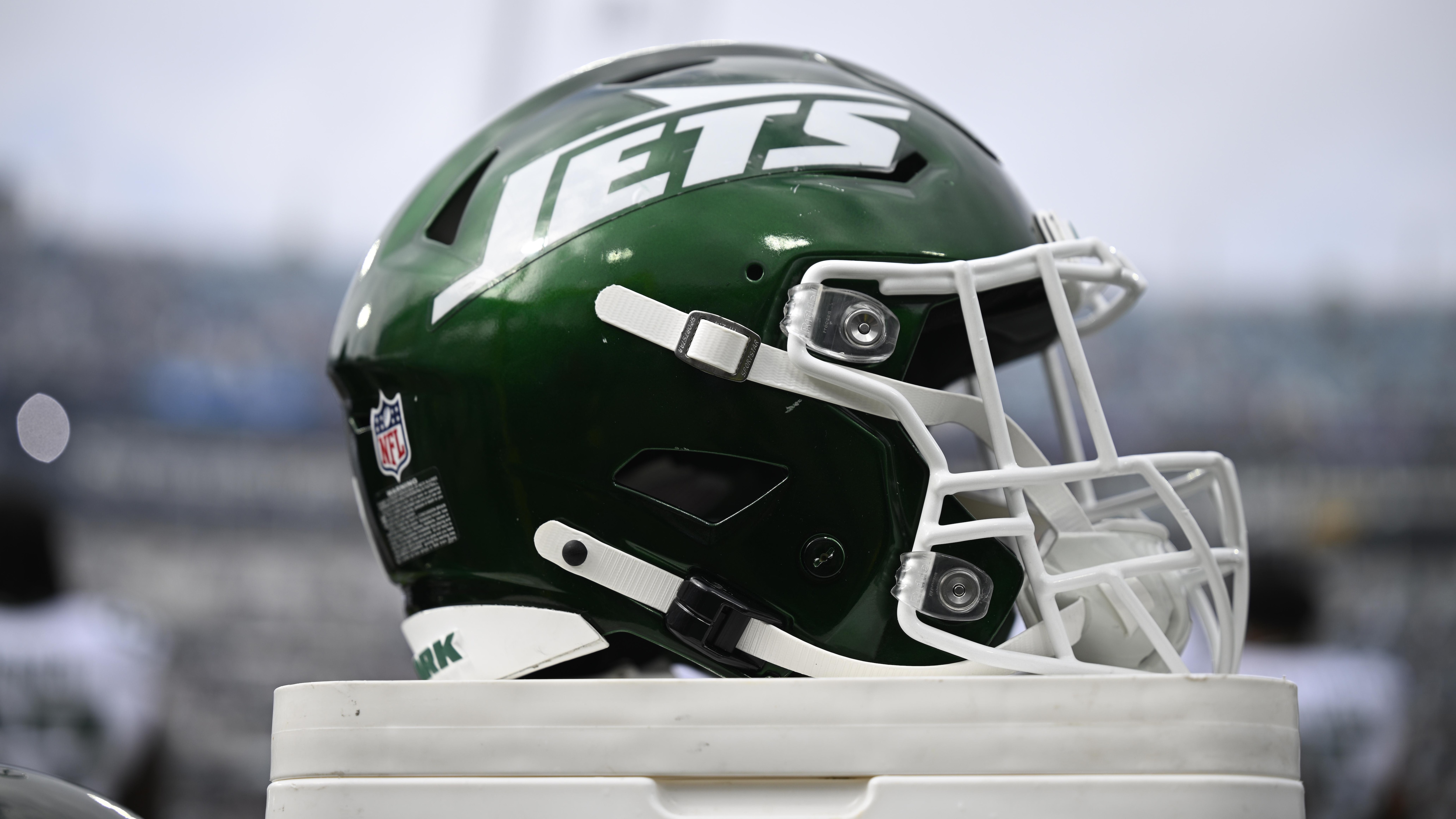 Jets Showcase Locker Room Renovations in New Video, Includes Barber ...