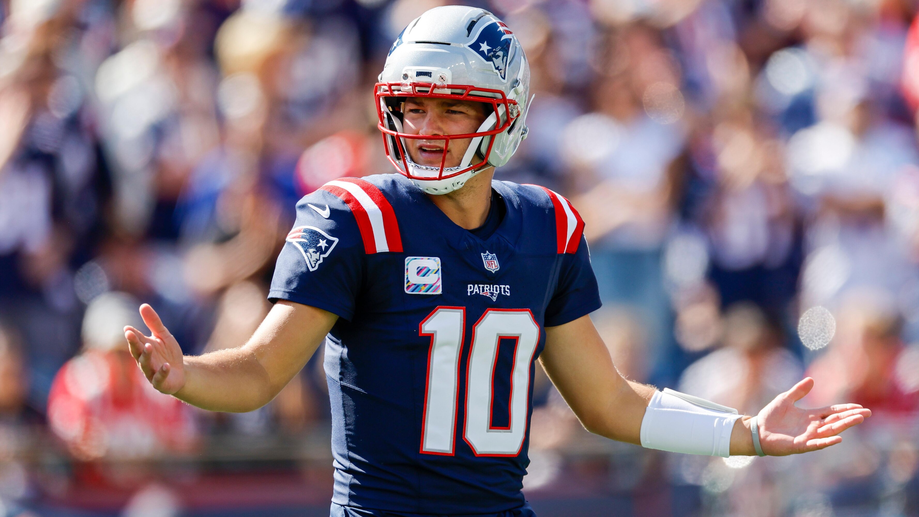 Josh Allen Says He's 'Such a Big Fan' of Drake Maye Before Bills Face Patriots