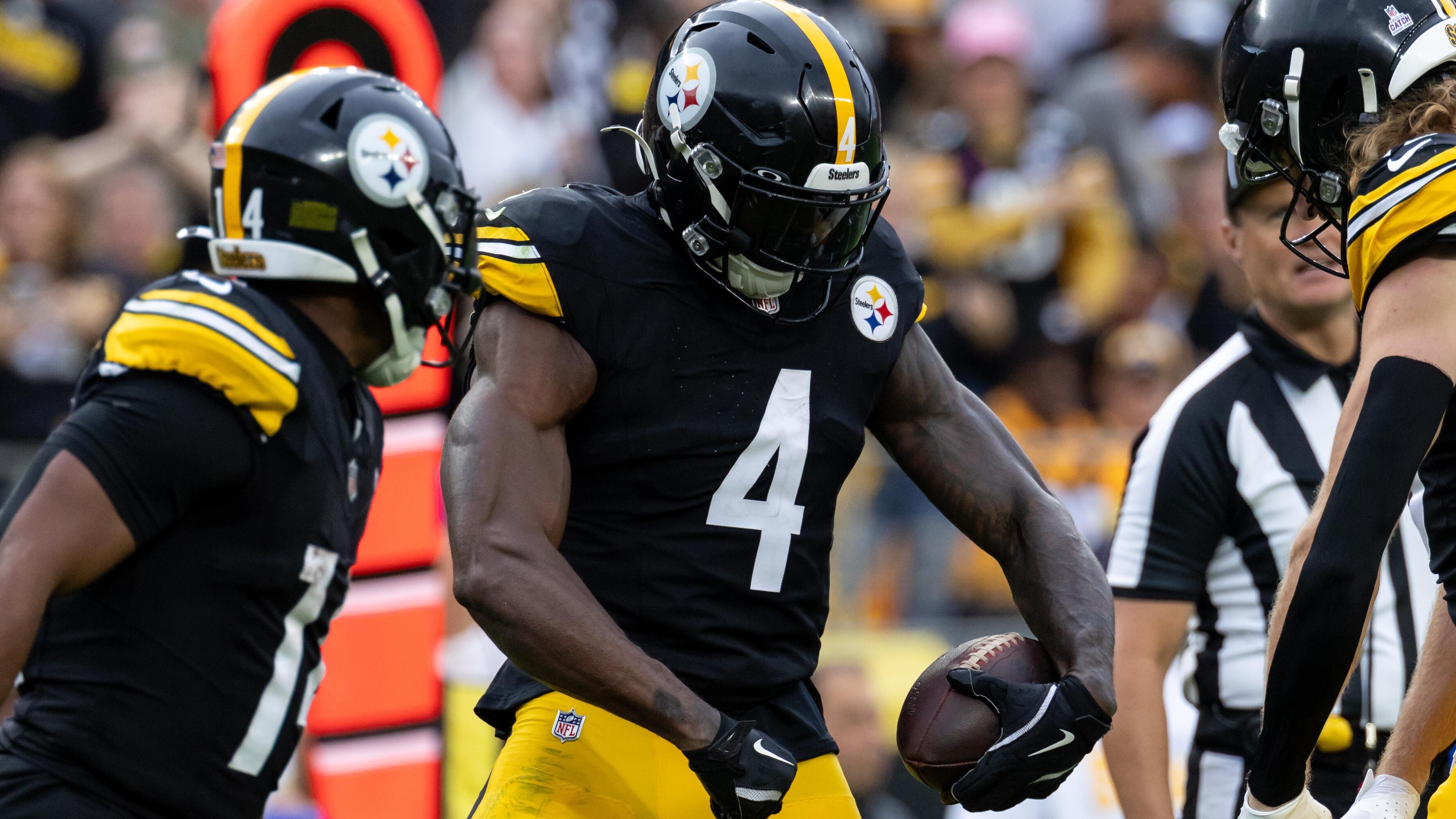 Steelers Reportedly Eye Trade for 'Speed Threat' to Help Aaron Rodgers ...