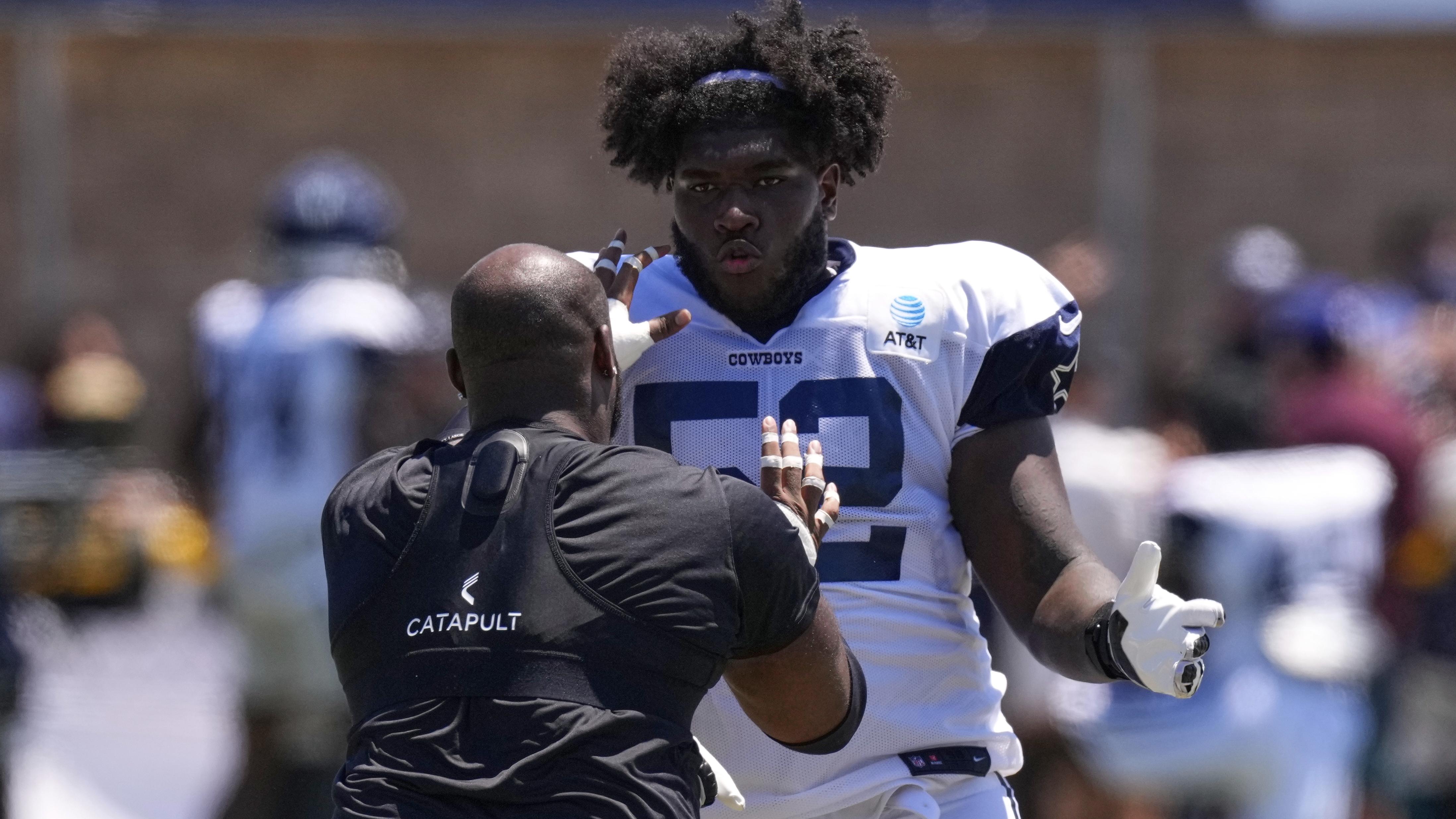 Cowboys' Rob Jones Reportedly Out 2-3 Months After Breaking Bone in Neck in Practice